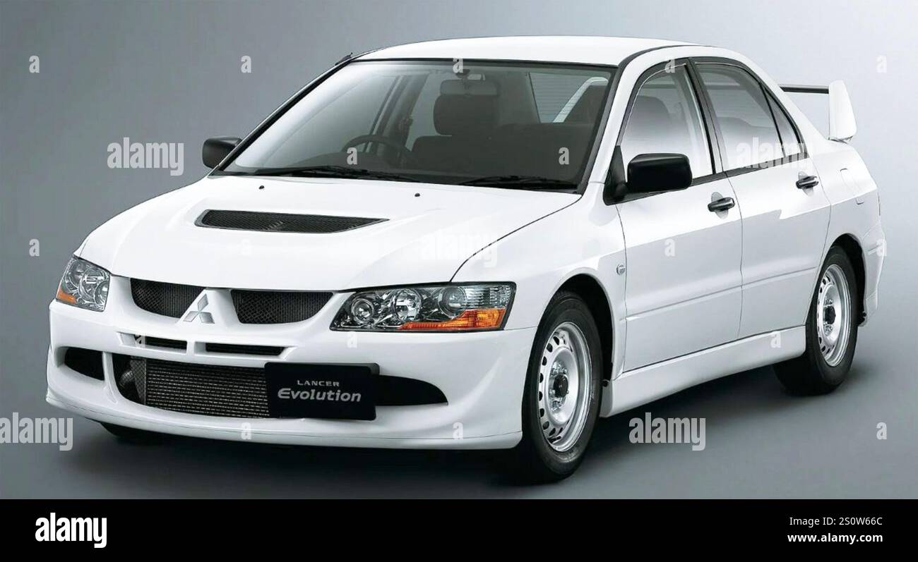 Mitsubishi evo viii hi-res stock photography and images - Alamy