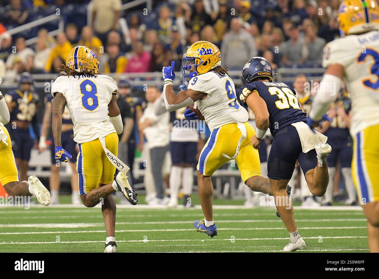 DETROIT, MI - DECEMBER 26: Pittsburgh Panthers LB Kyle Louis (9) during ...