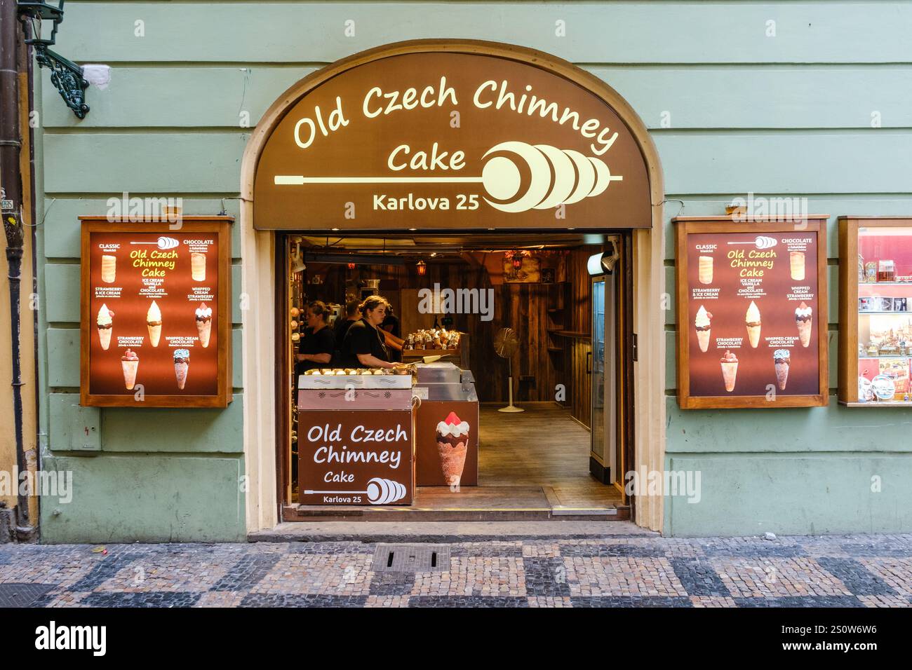 Old czech chimney cake hi-res stock photography and images - Alamy