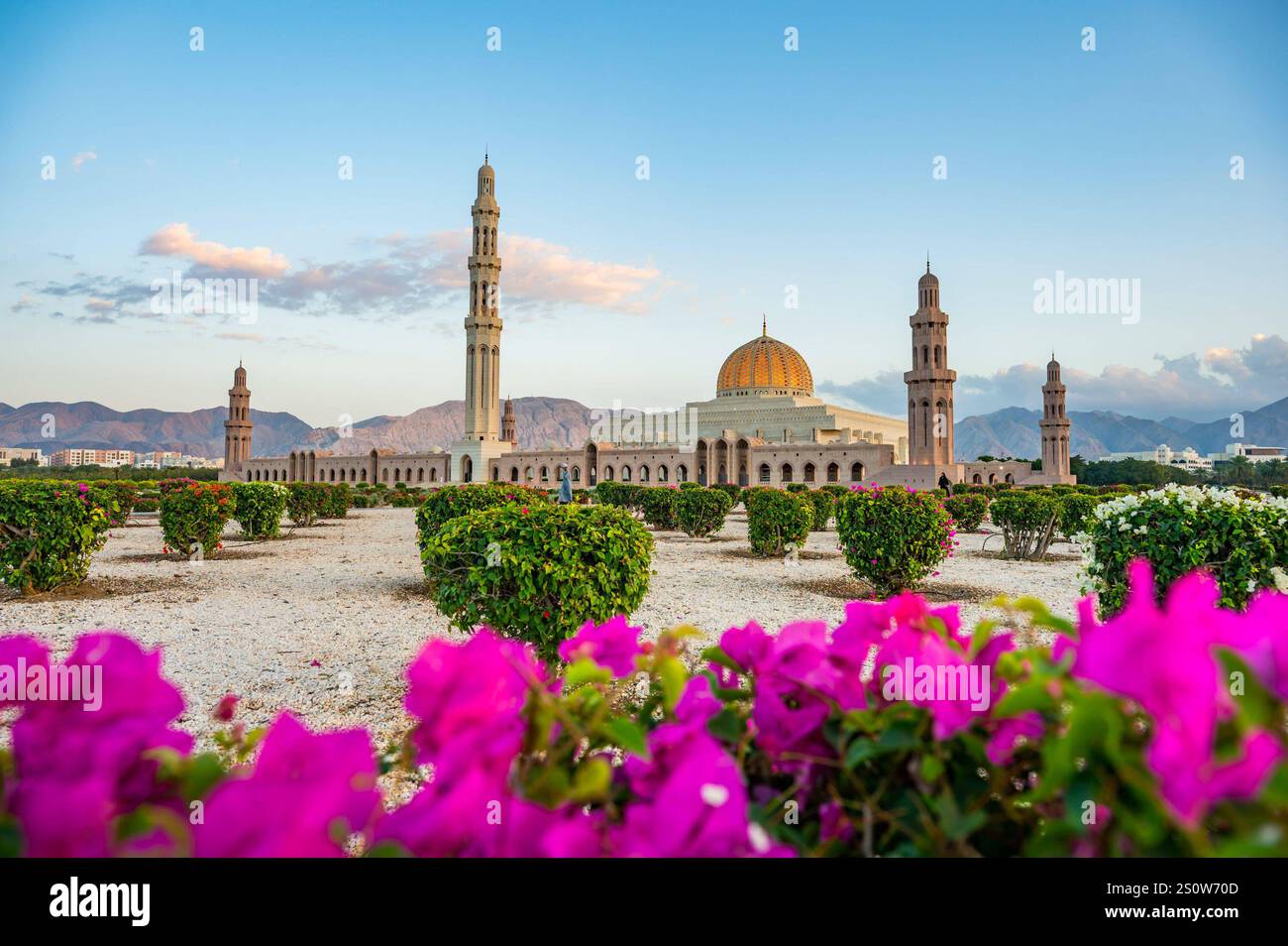 Große Sultan-Qabus-Moschee *** Great Sultan Qabus Mosque Stock Photo ...