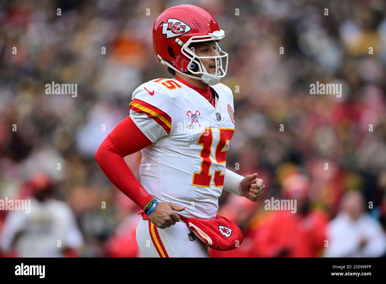 Kansas City Chiefs quarterback Patrick Mahomes celebrates after ...