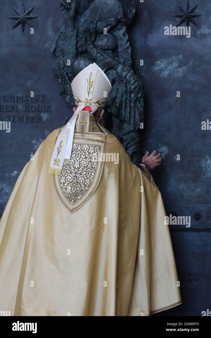 Cardinal Baldassare Reina opens the Holy Door of Rome's St. John in ...