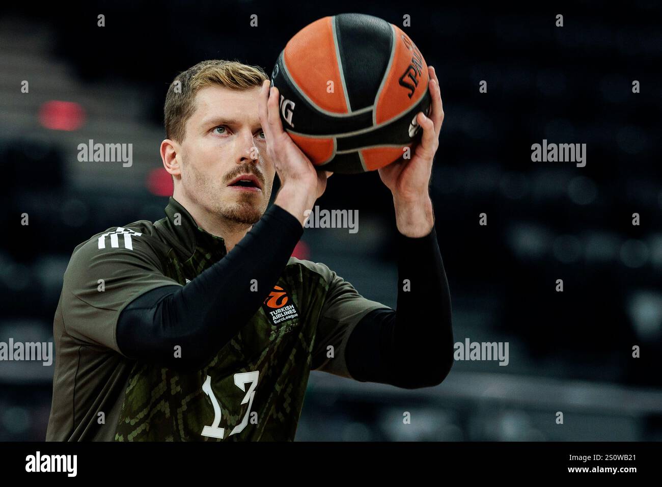 Andreas 'Andi' Obst (FC Bayern M?nchen, 13) im Warm Up am Ball Turkish ...