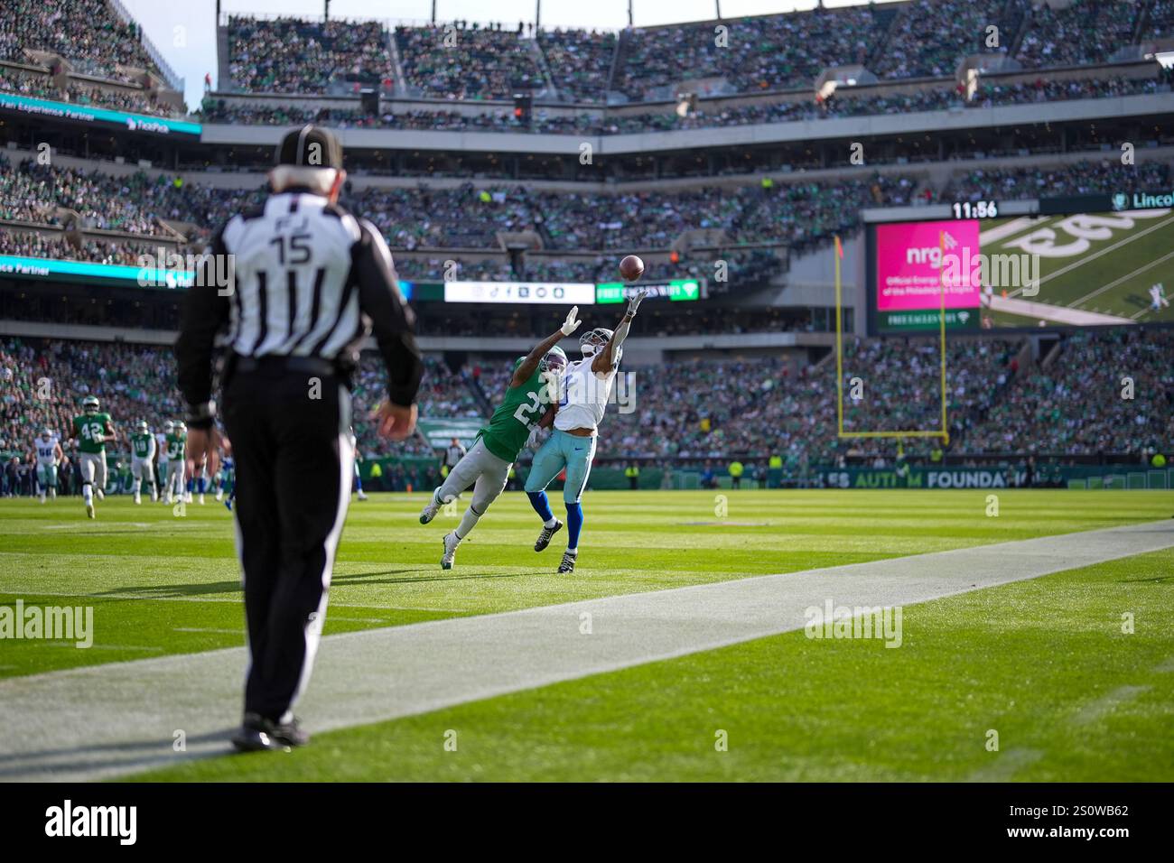 NFL field judge Rick Patterson (15) looks on as Dallas Cowboys wide ...