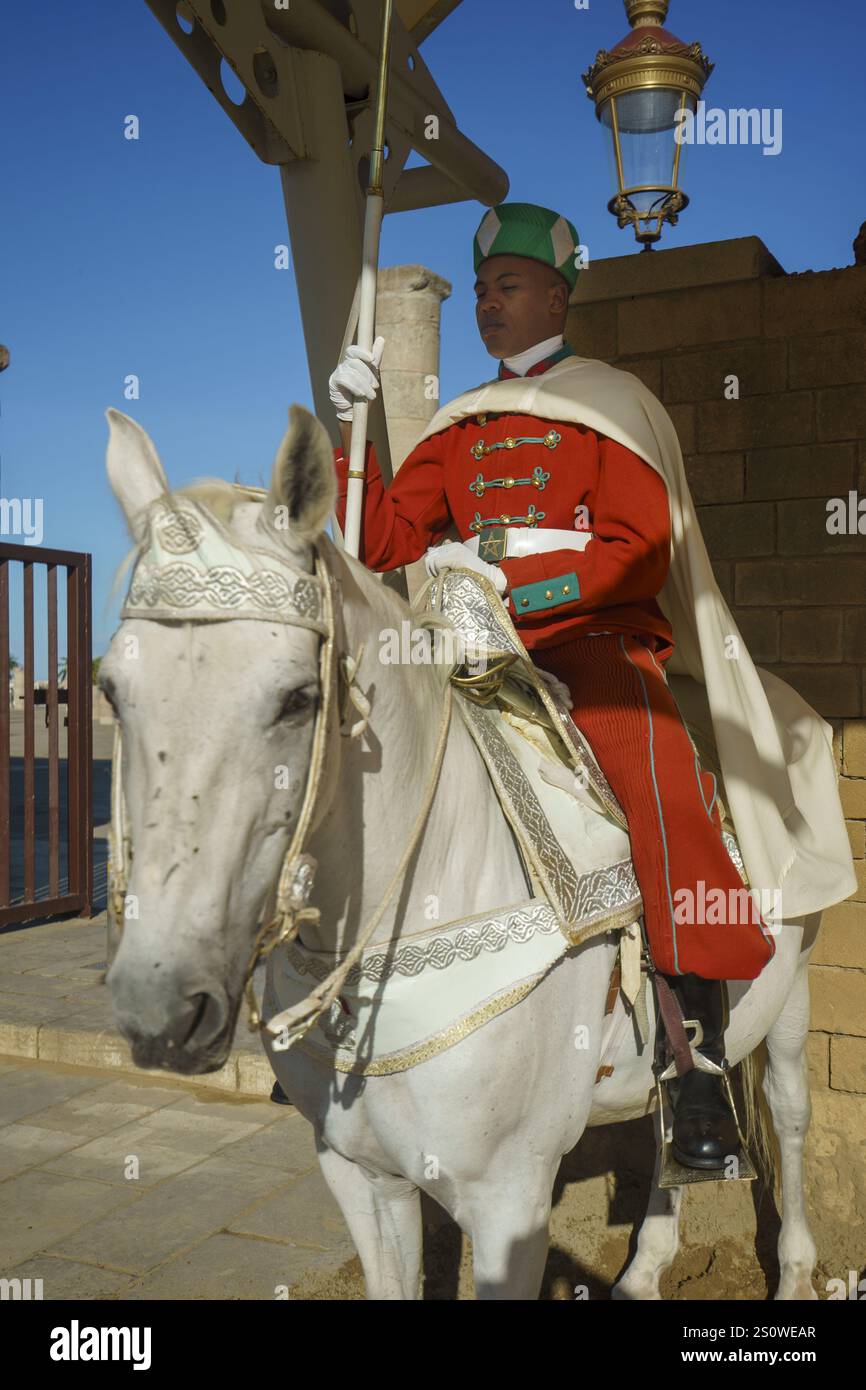 MOROCCO. RABAT. SOLDIER OF THE ROYAL GUARD IN NATIONAL COSTUME AT THE ...