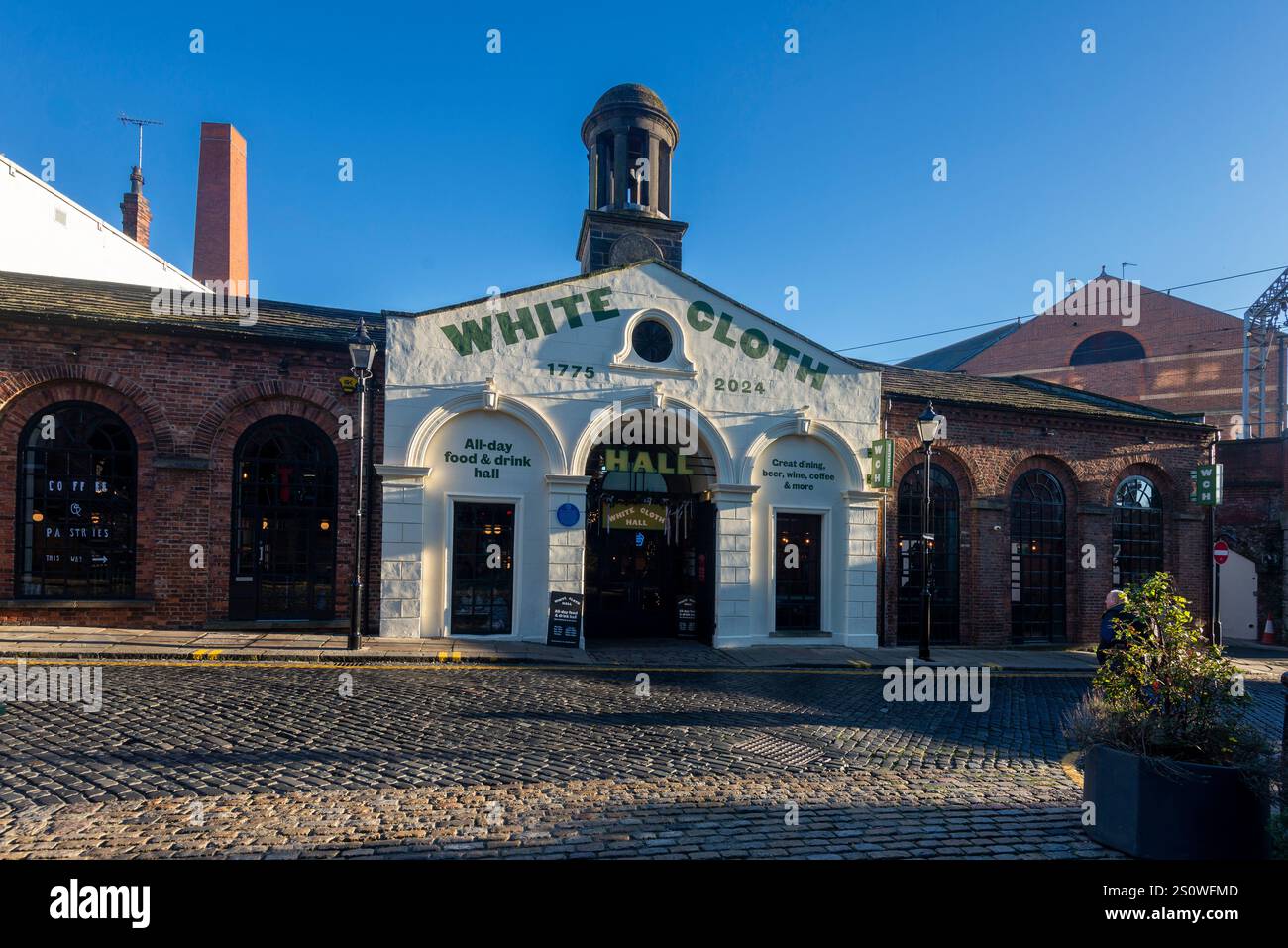 White Cloth Hall in central Leeds, West Yorkshire, England, UK Stock ...
