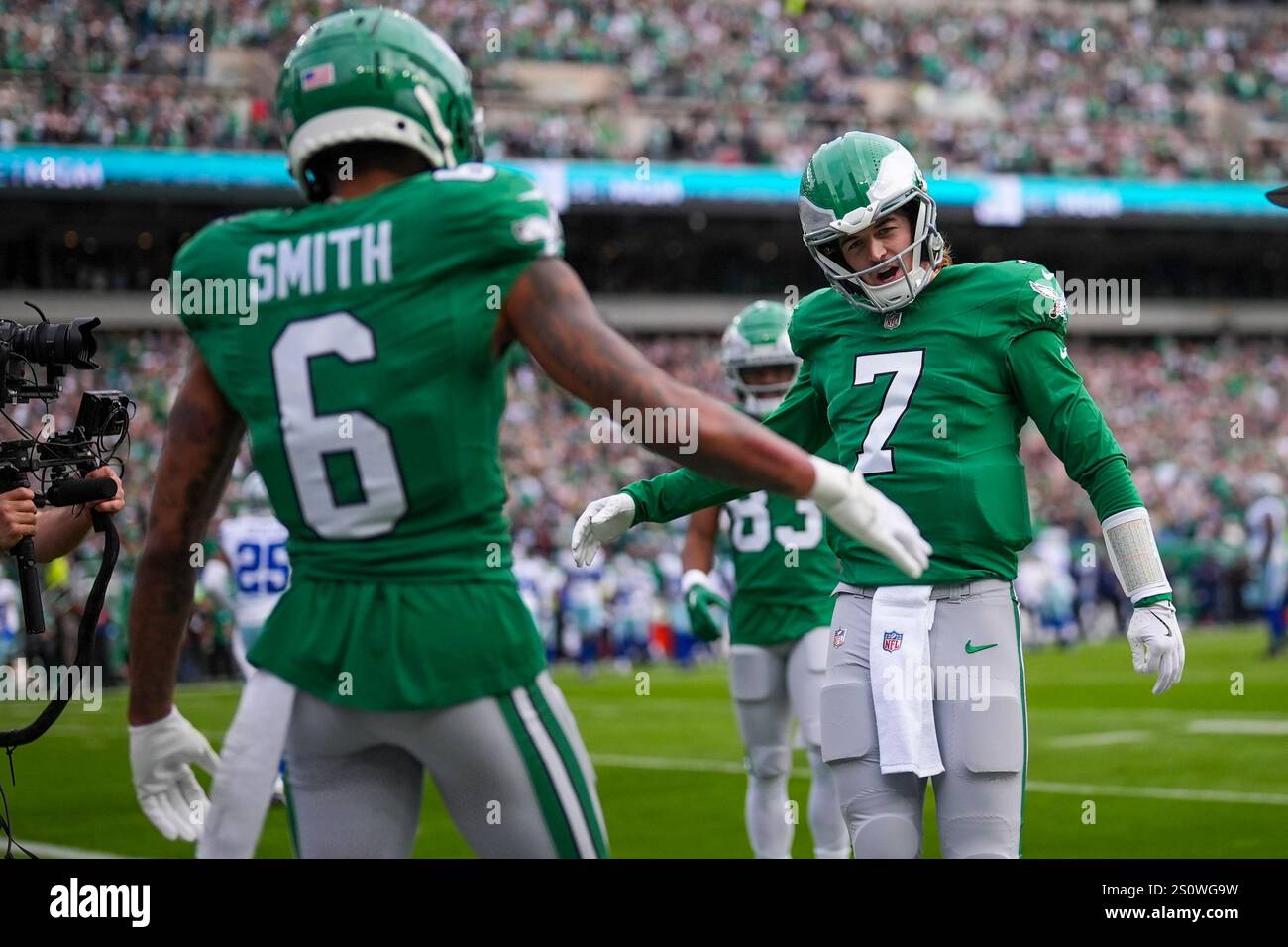 Philadelphia Eagles wide receiver DeVonta Smith (6) and quarterback ...