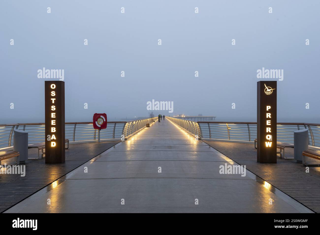 Prerow pier with island harbour, opened in 2024, 720 metres long ...