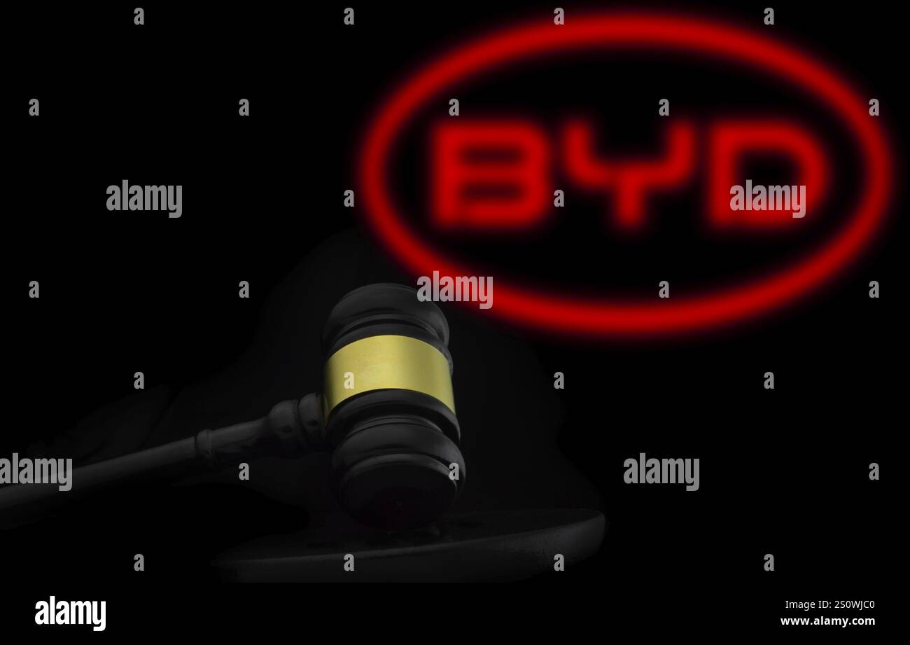 Byd logo hi-res stock photography and images - Alamy