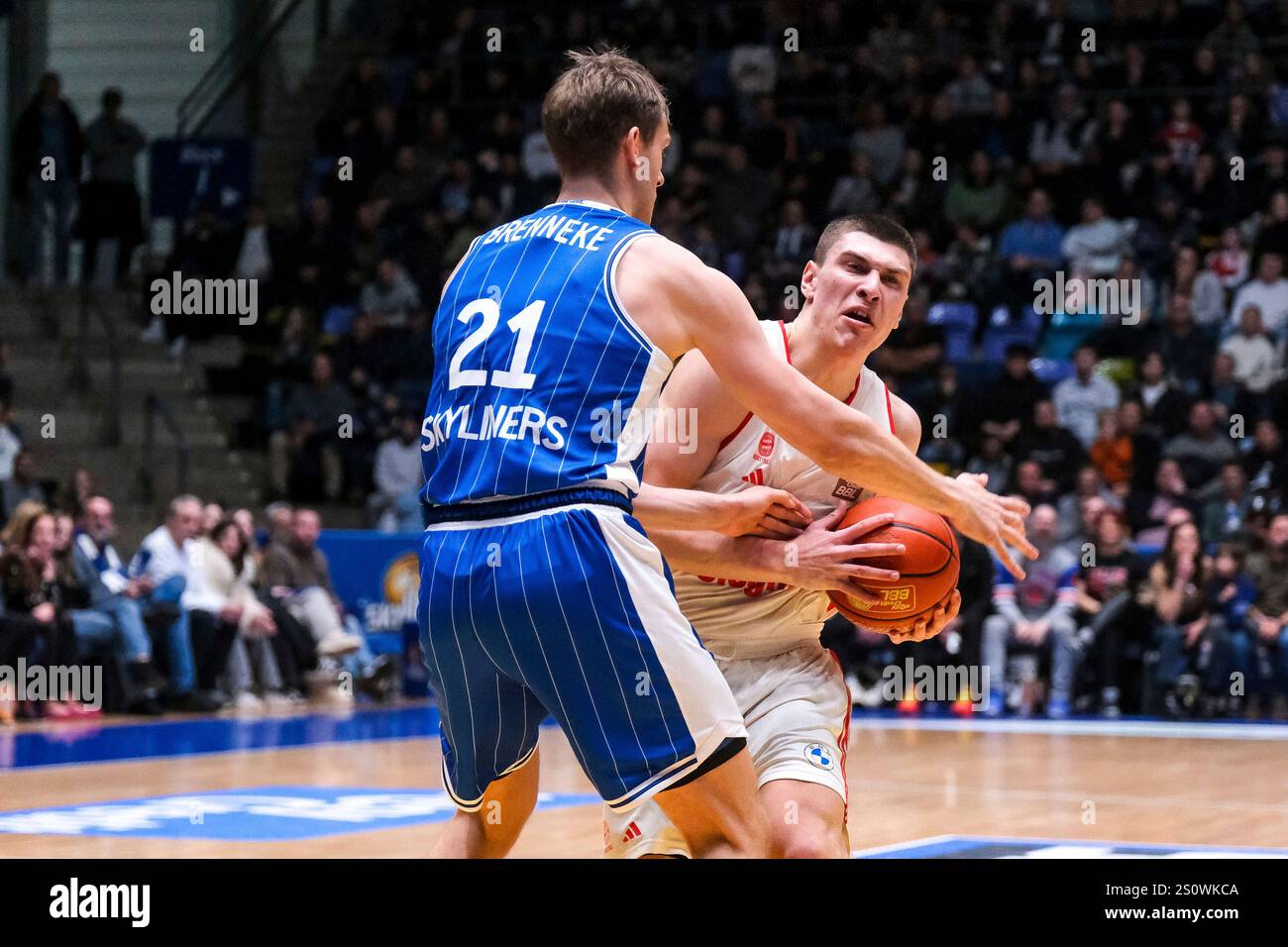 Frankfurt, Deutschland. 29th Dec, 2024. Lorenz Brenneke (Frankfurt ...