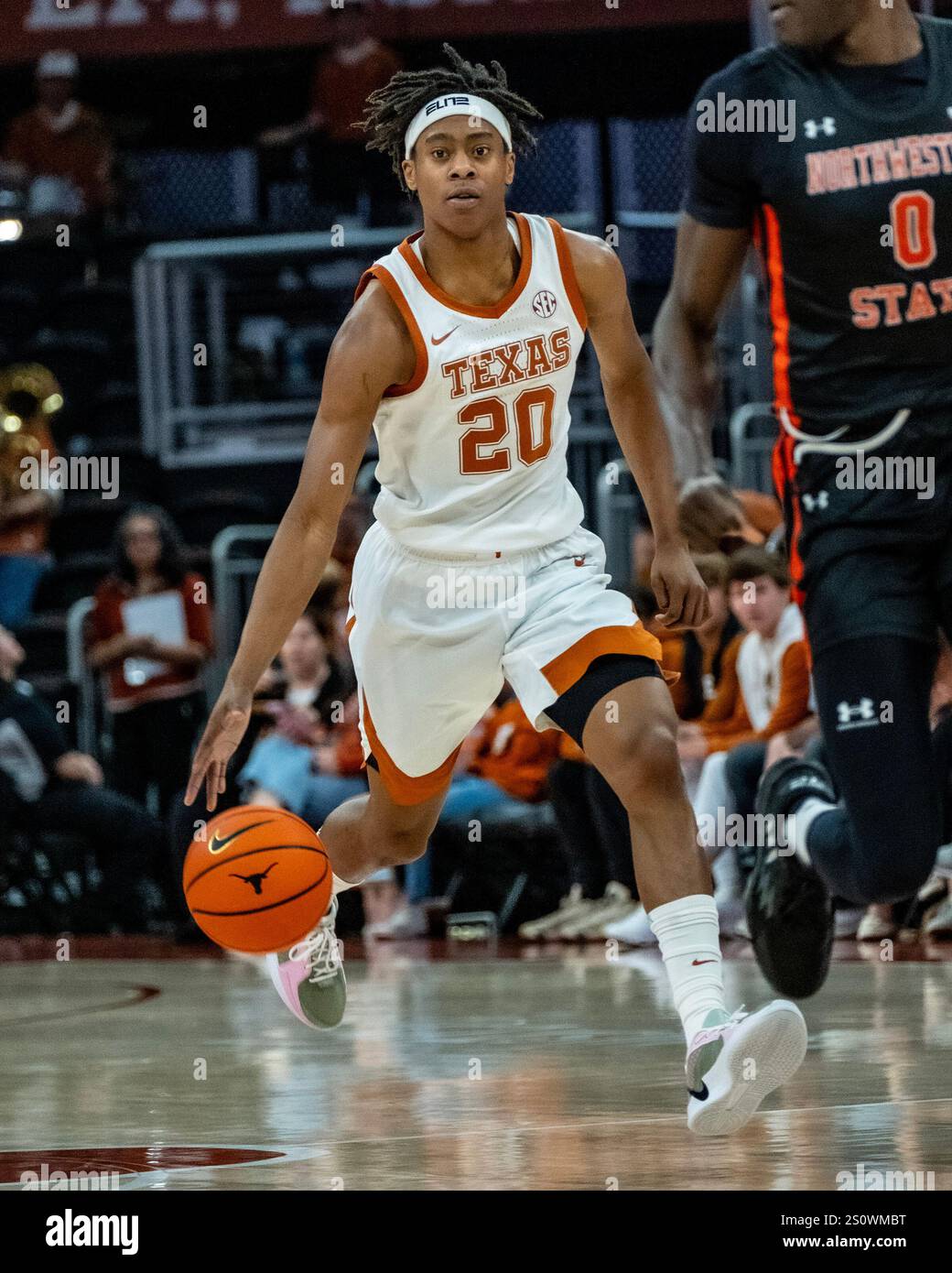 Texas, USA. 29th Dec, 2024. Tre Johnson (20) of the Texas Longhorns in ...