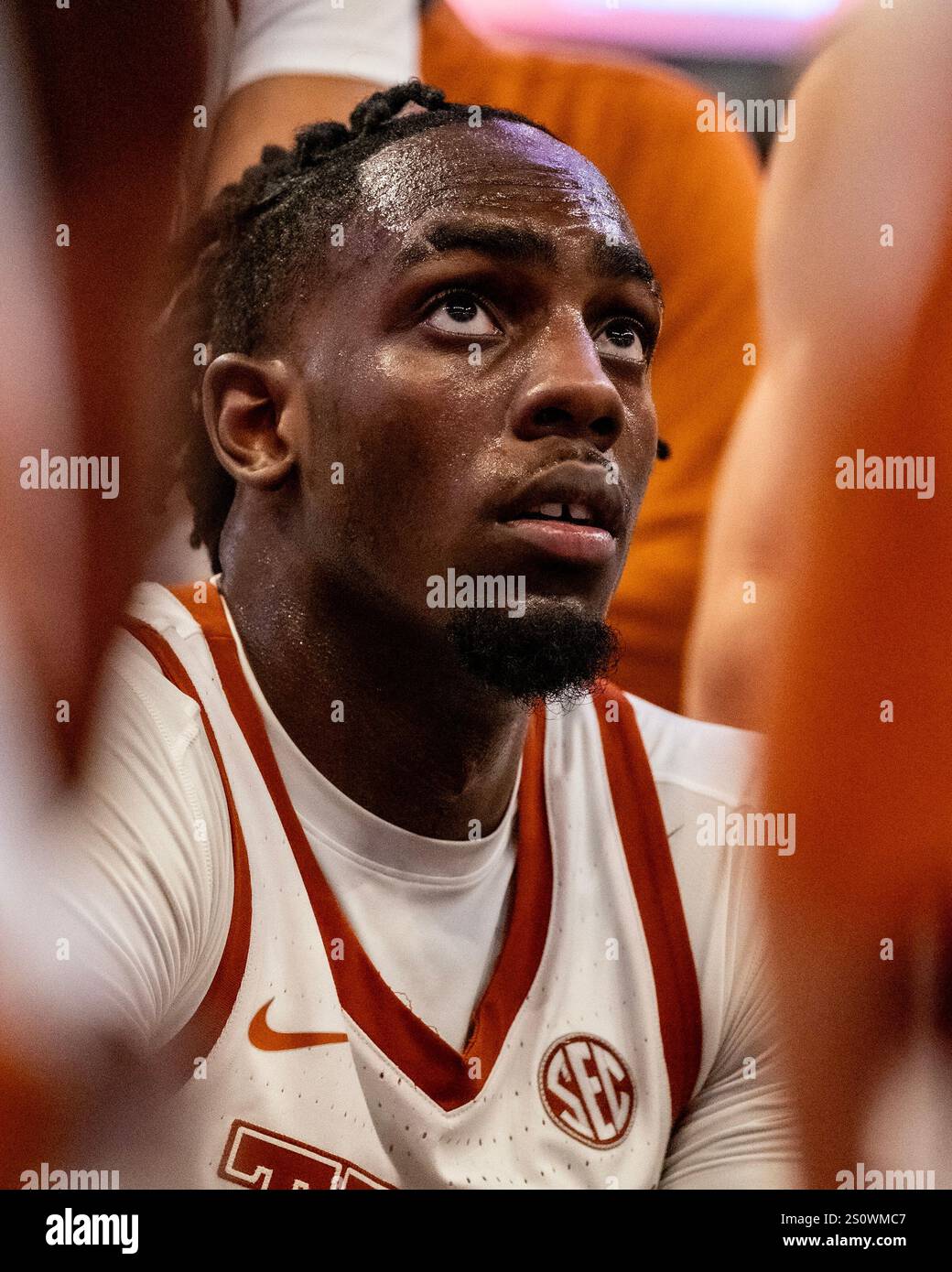 Texas, USA. 29th Dec, 2024. Arthur Kaluma (6) of the Texas Longhorns in ...