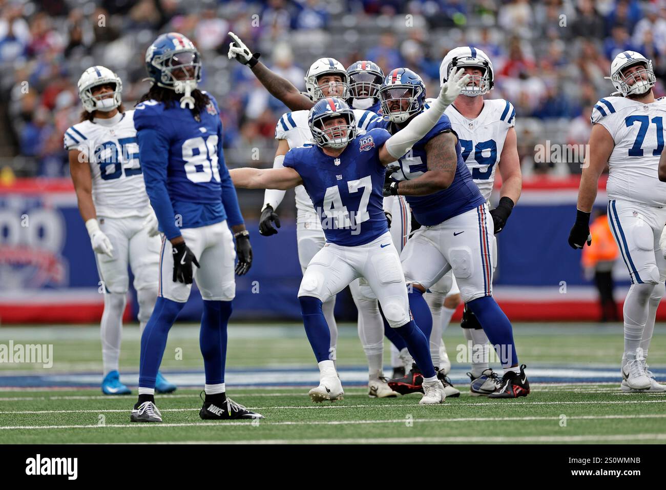 New York Giants linebacker Ty Summers (47) reacts to a missed field ...