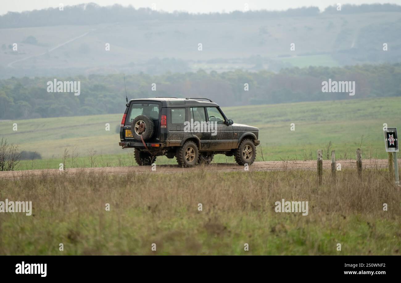 4x4 land rover discovery series II on a country dirt road Stock Photo ...