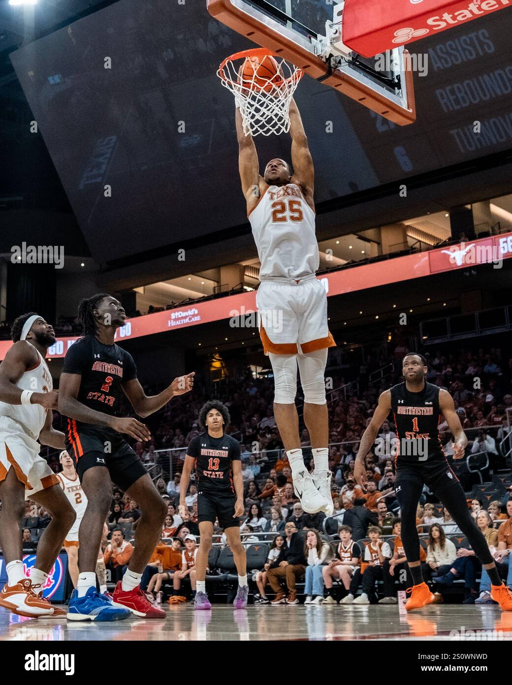 Texas, USA. 29th Dec, 2024. Jayson Kent (25) of the Texas Longhorns in ...