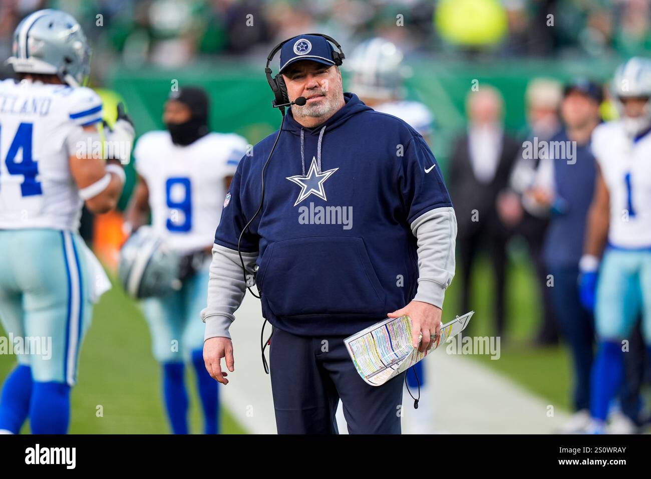 Dallas Cowboys head coach Mike McCarthy looks on during the second half ...