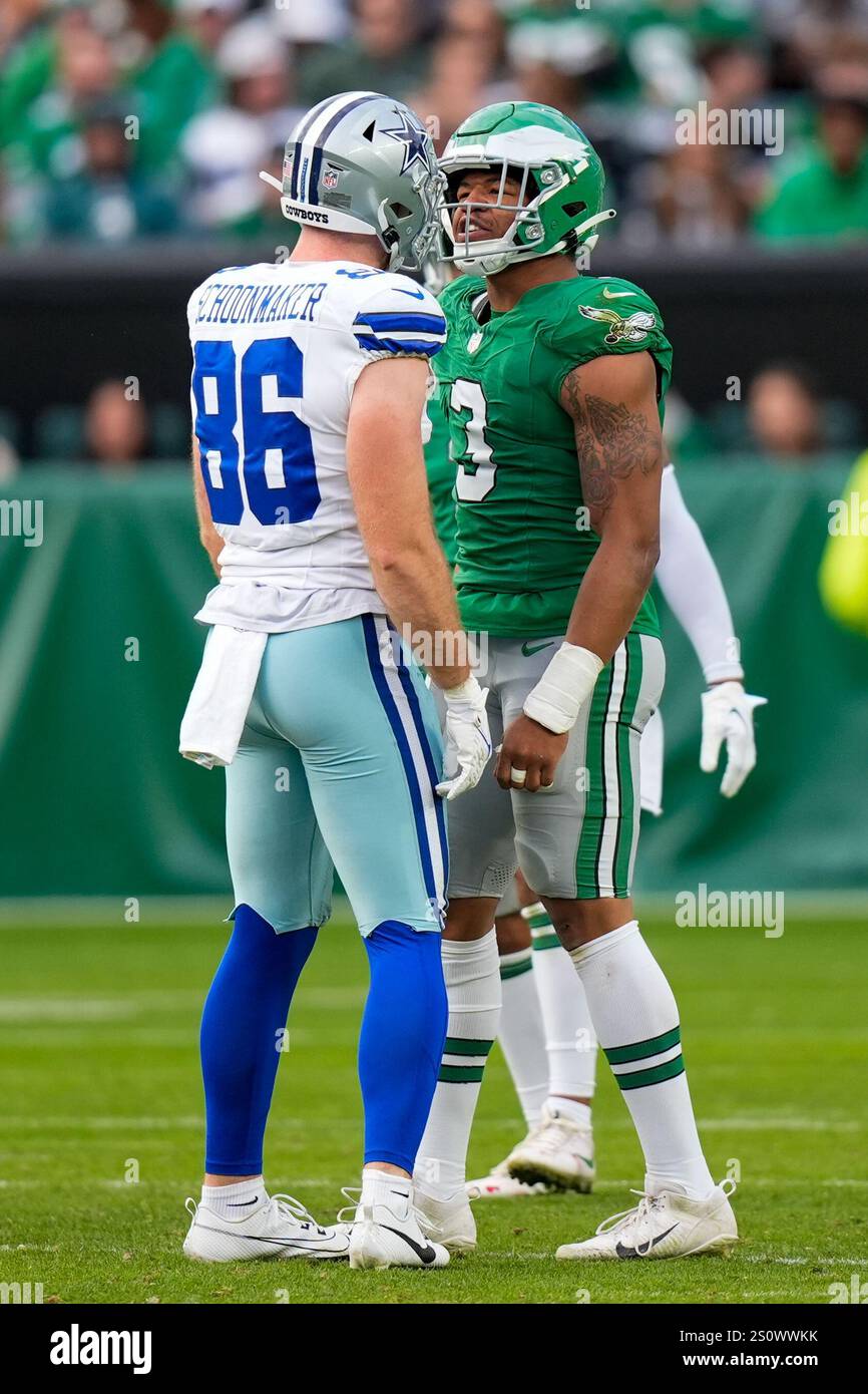 Dallas Cowboys tight end Luke Schoonmaker (86) and Philadelphia Eagles ...