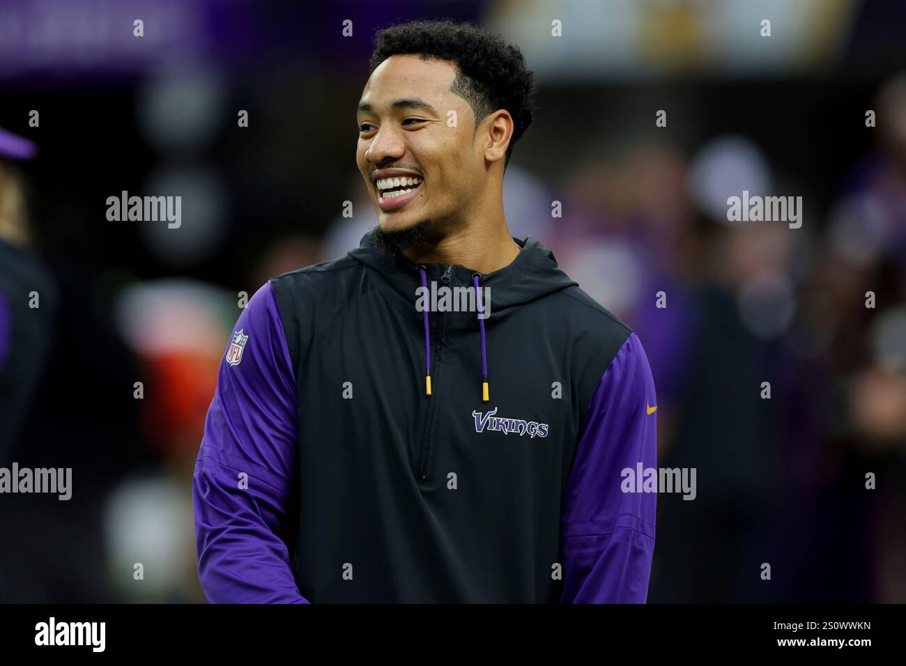 Minnesota Vikings safety Camryn Bynum warms up before an NFL football ...