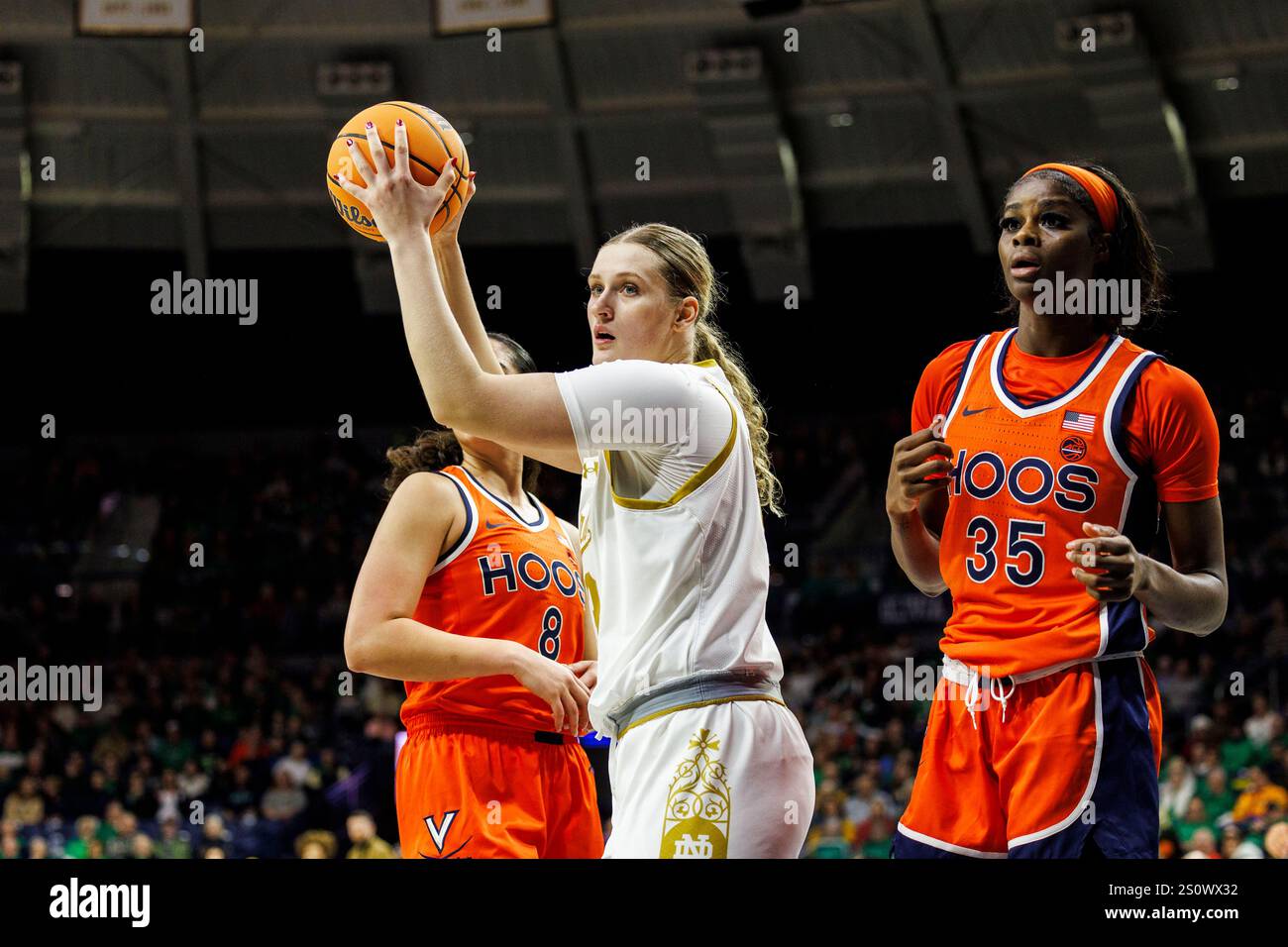 South Bend, Indiana, USA. 29th Dec, 2024. Notre Dame forward Kate Koval ...