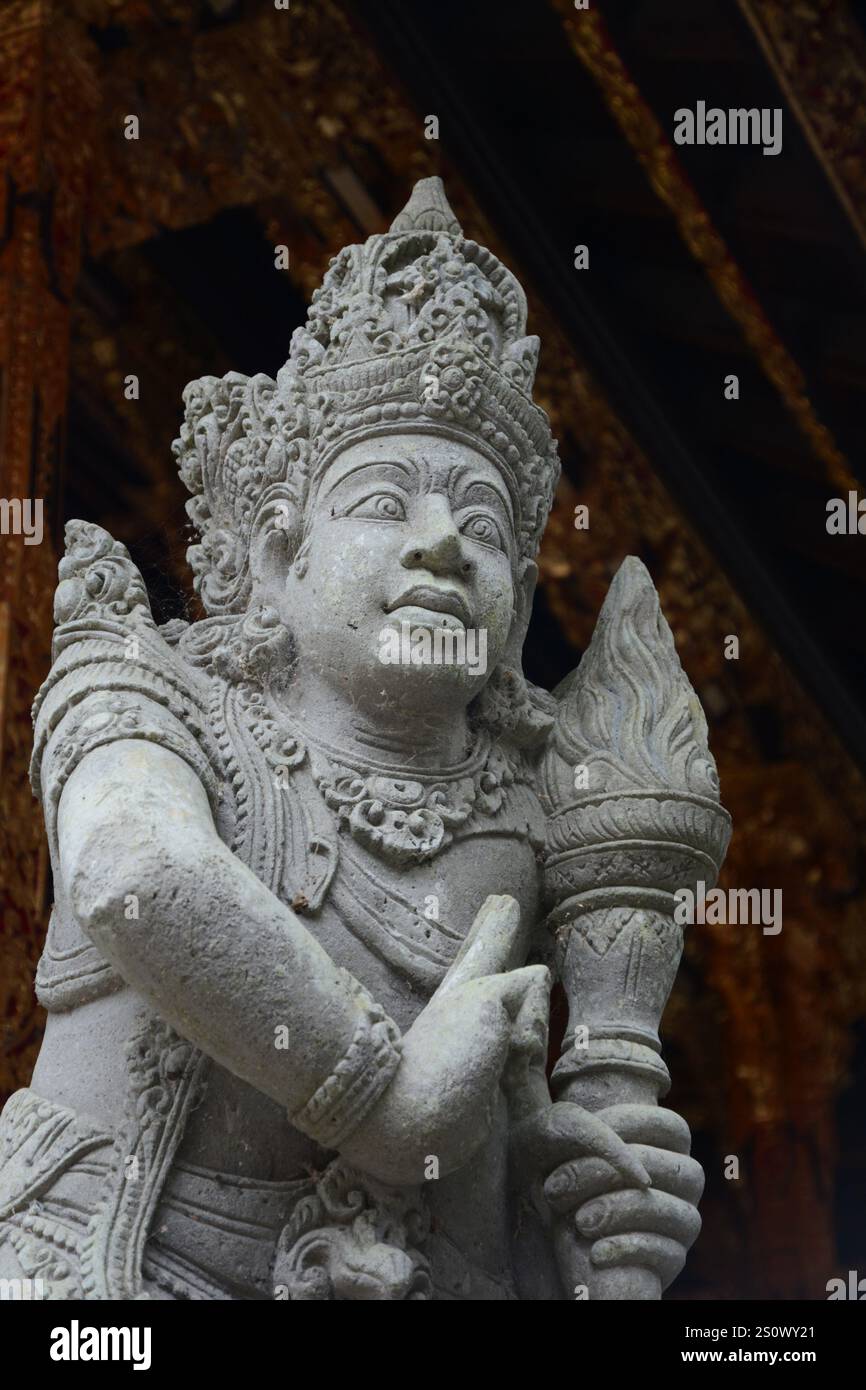 Bali temple statue Stock Photo - Alamy