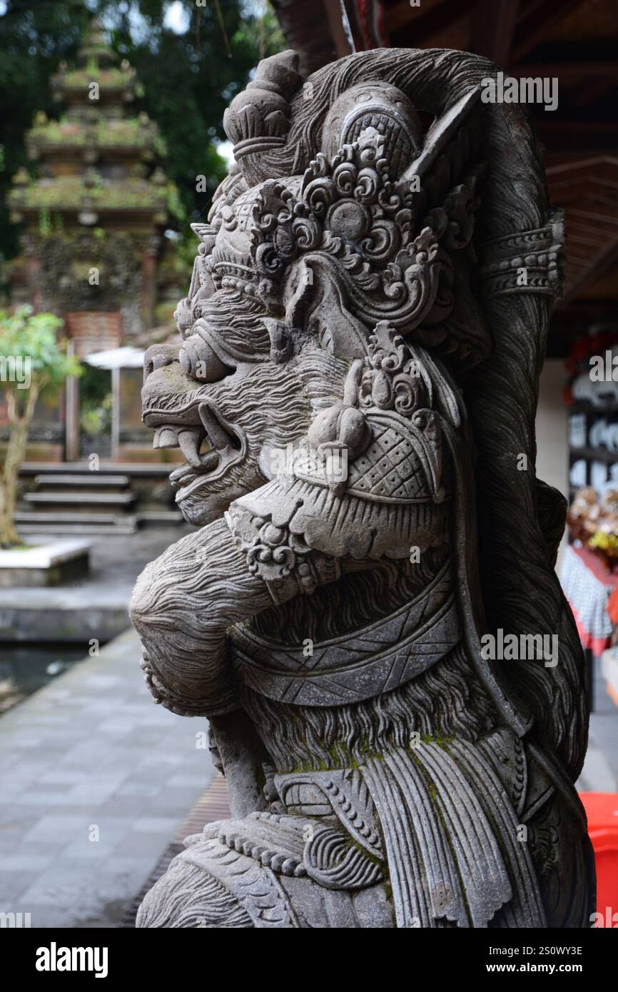 Bali temple statue Stock Photo - Alamy