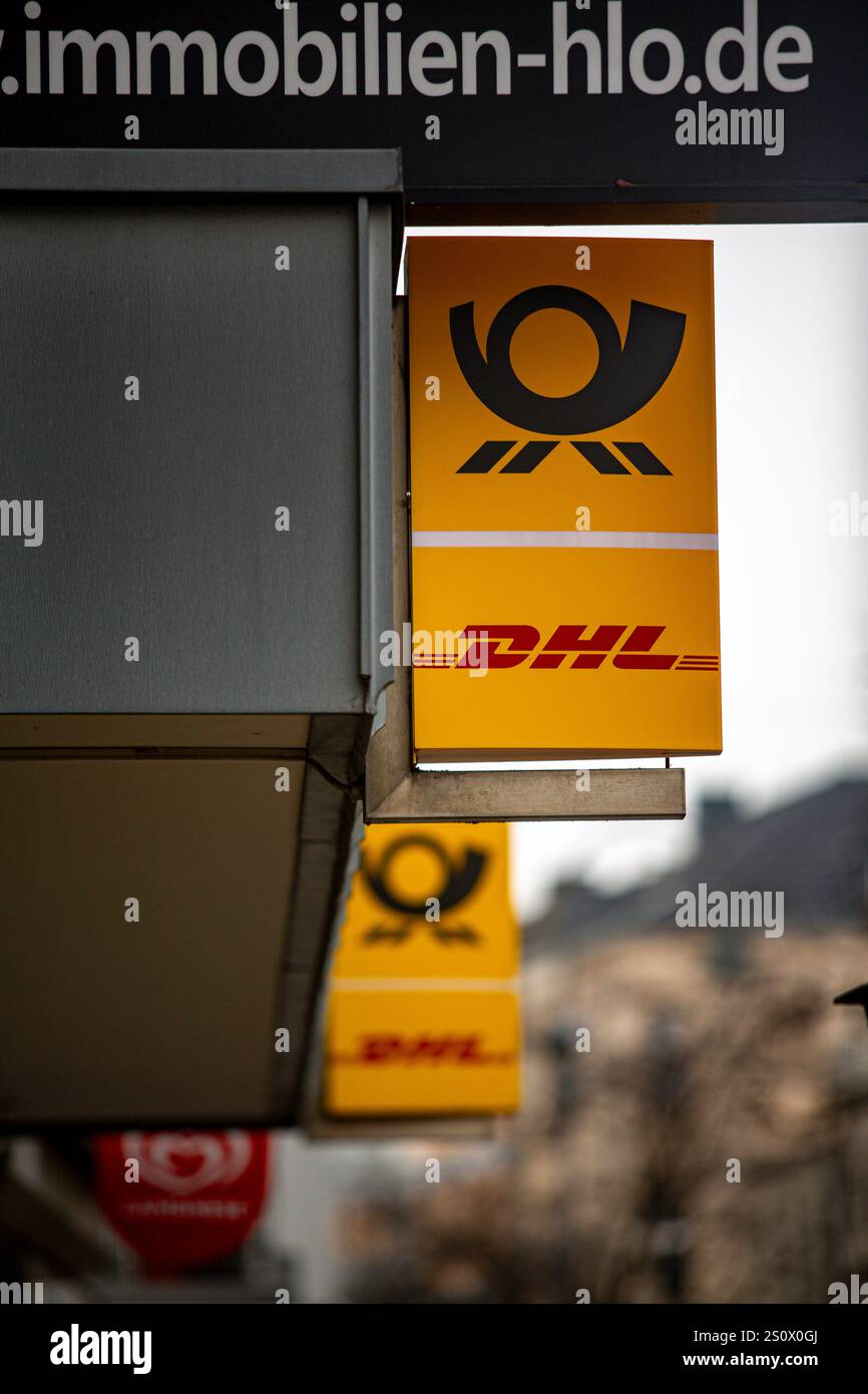 Filiale der Deutschen post DHL in Köln Deutsche Post DHL *** Deutsche ...