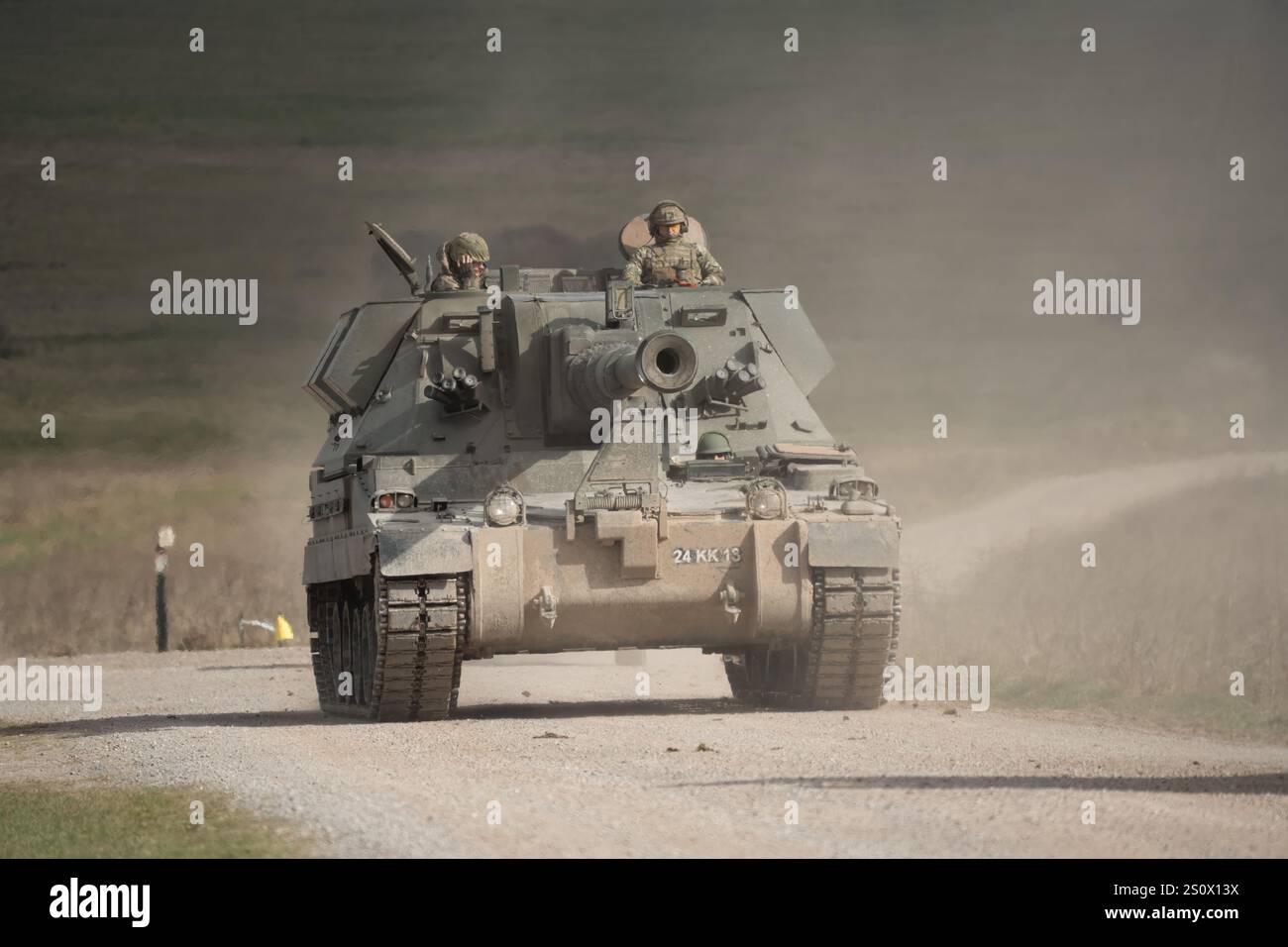 a British army AS90 (AS-90 Braveheart Gun Equipment 155mm L131 ...