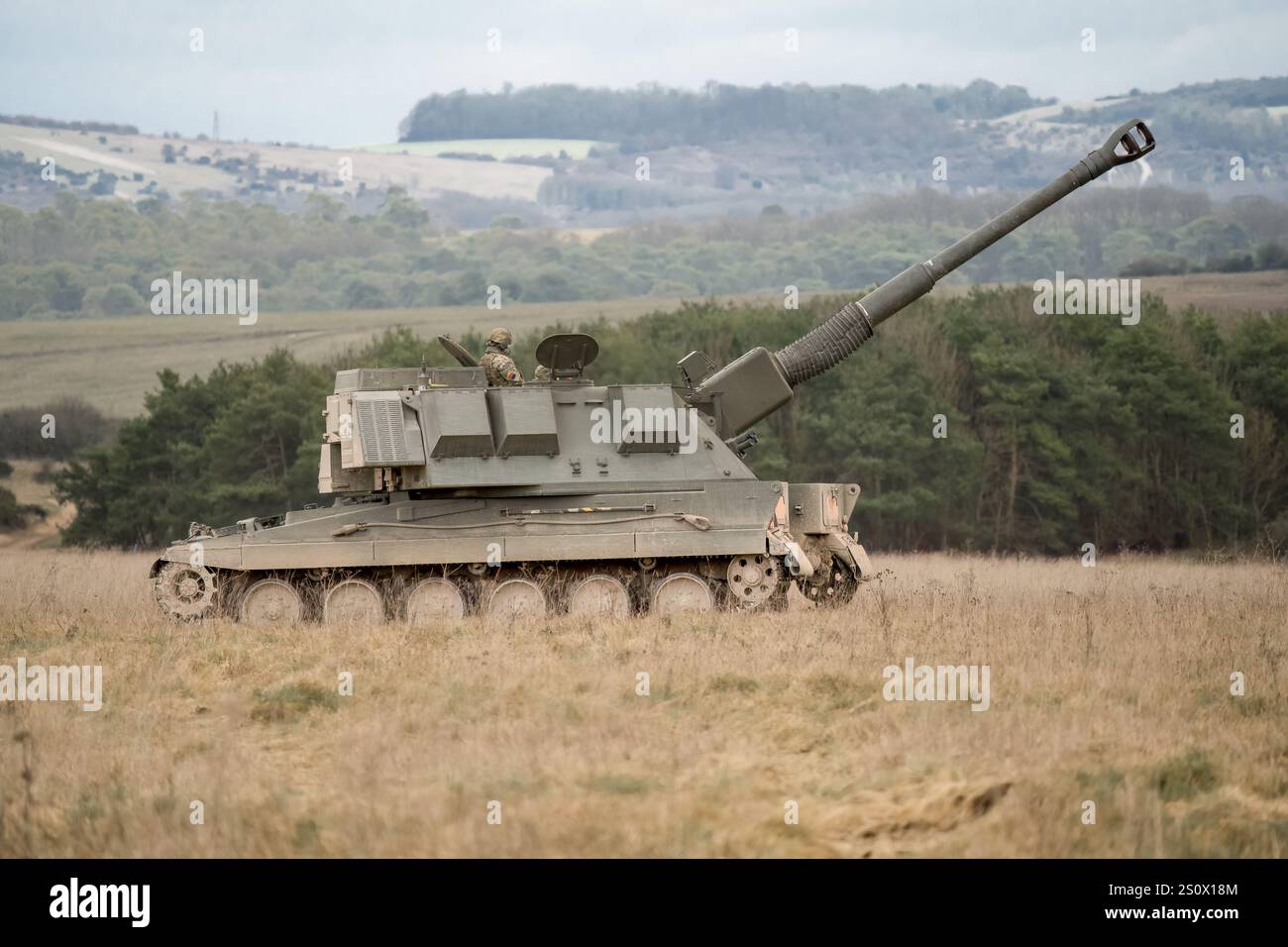 a British army AS90 (AS-90 Braveheart Gun Equipment 155mm L131 ...