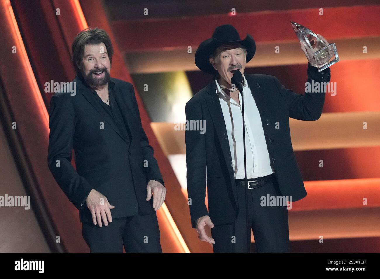 Nashville, Tennessee, USA. 20th Nov, 2024. Ronnie Dunn and Kix Brooks ...