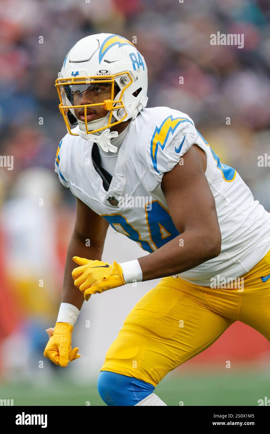 Los Angeles Chargers tight end Stone Smartt (84) runs a route during ...