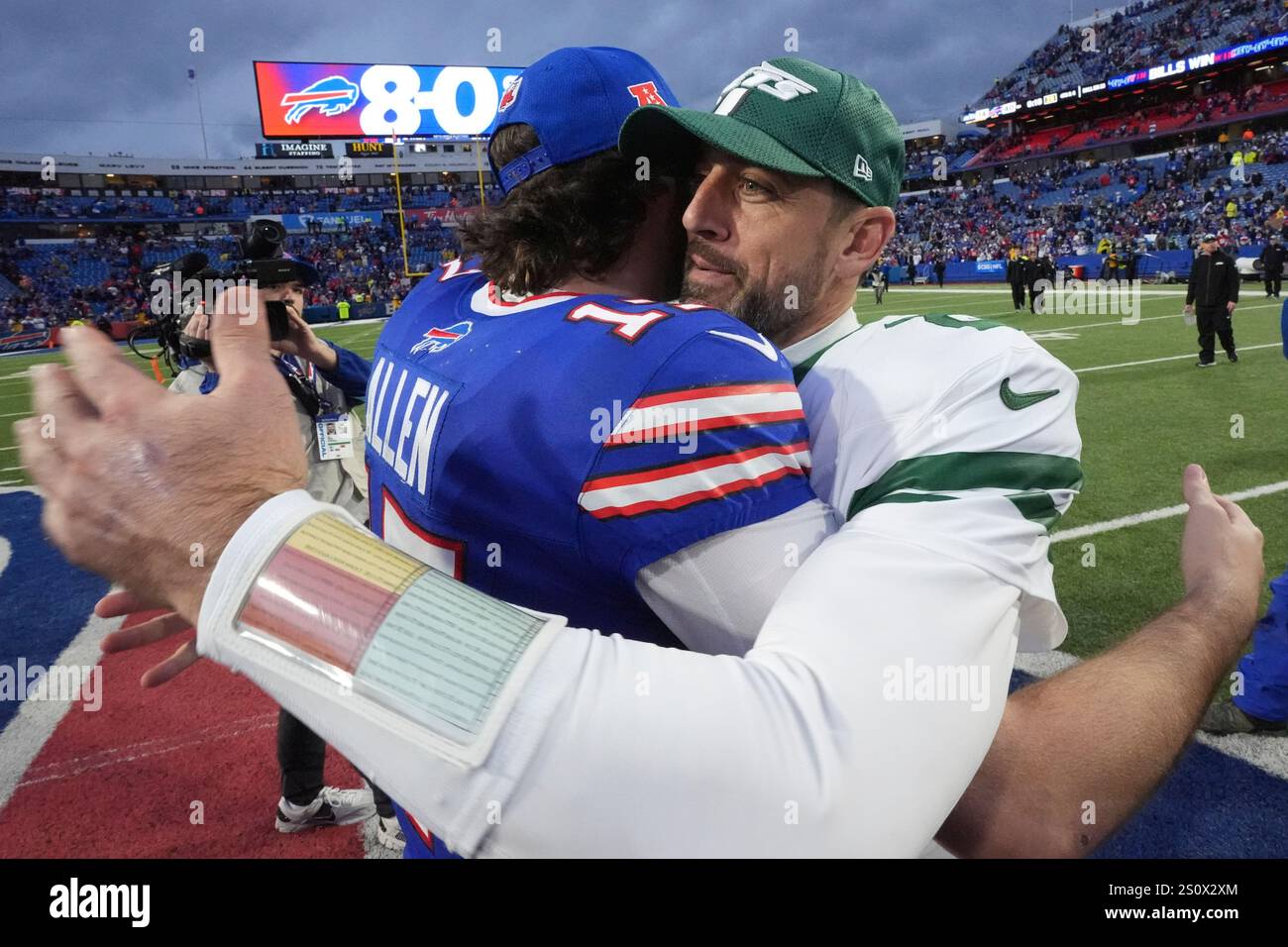 Buffalo Bills quarterback Josh Allen (17) and New York Jets quarterback ...