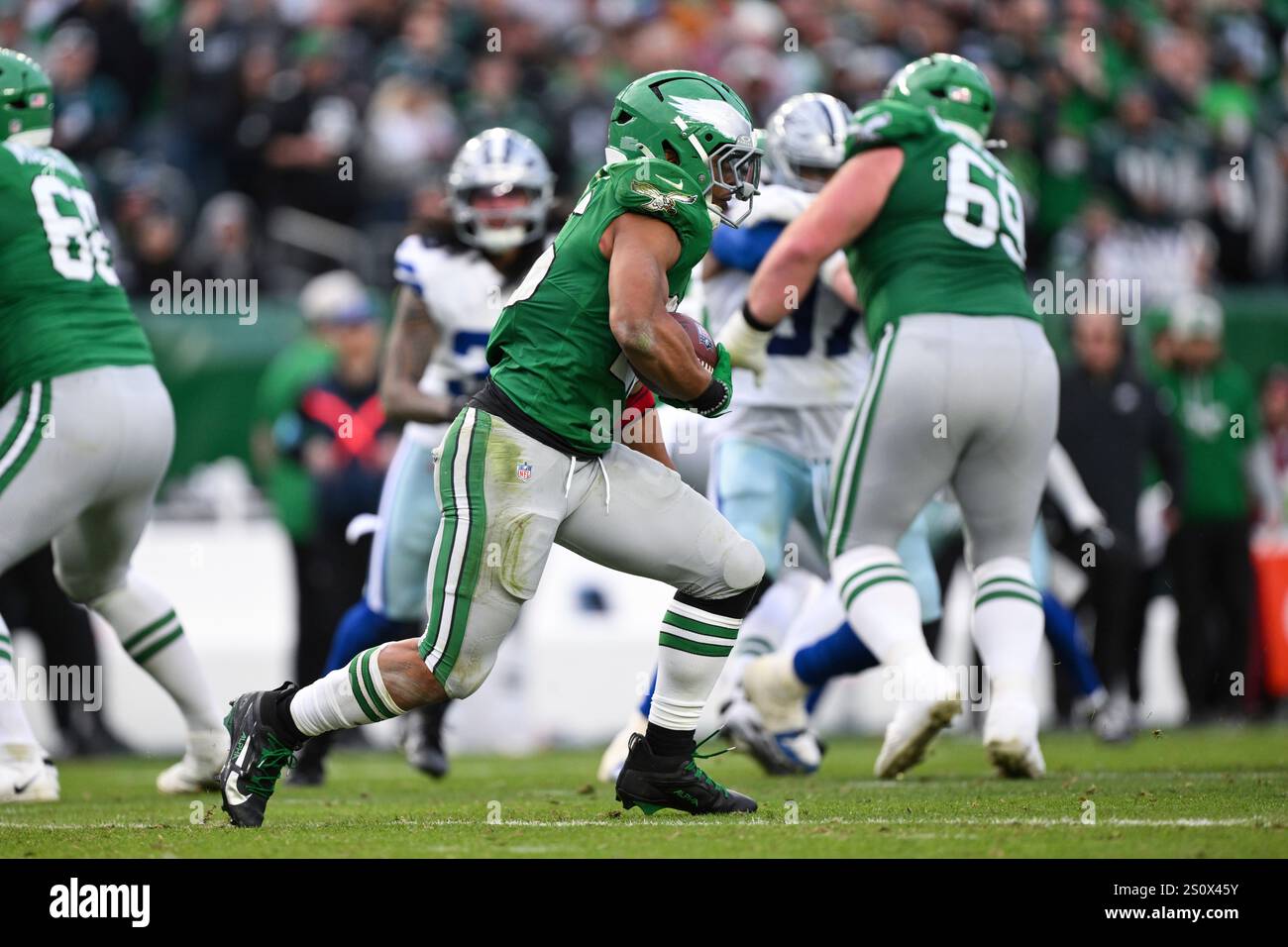 Philadelphia Eagles running back Saquon Barkley runs the ball during ...