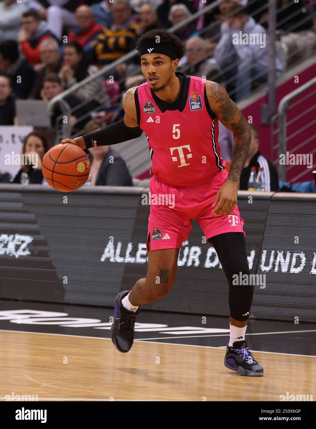 Bonn, Deutschland. 29th Dec, 2024. Rivaldo Soares (Bonn), Telekom ...
