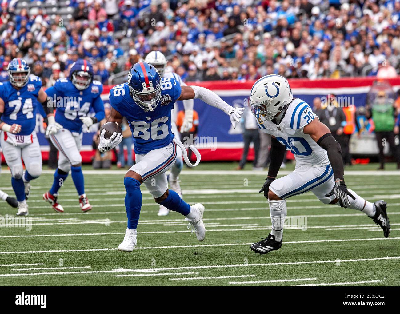 New York Giants wide receiver Darius Slayton (86) on a catch and run ...