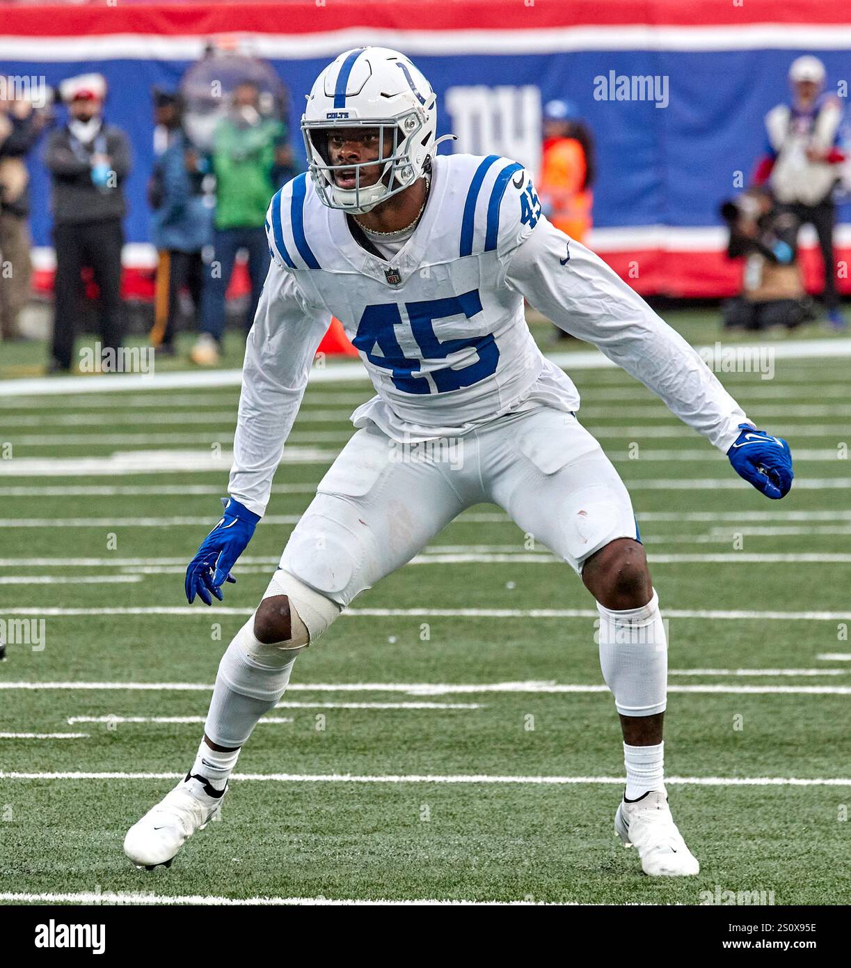Indianapolis Colts linebacker E.J. Speed (45) during a NFL game against ...