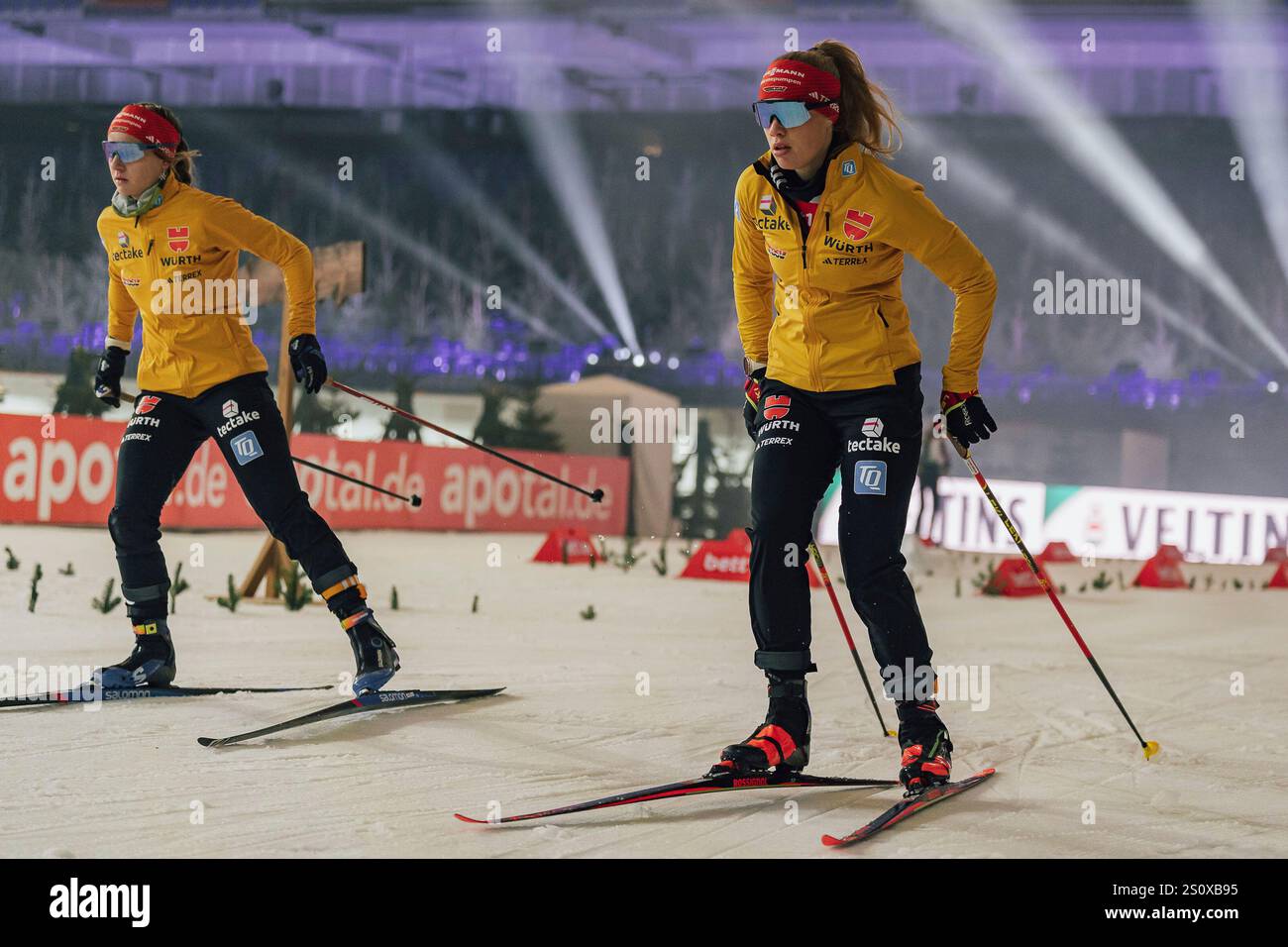 Gelsenkirchen, Deutschland. 28th Dec, 2024. Alina Nussbicker, Team ...