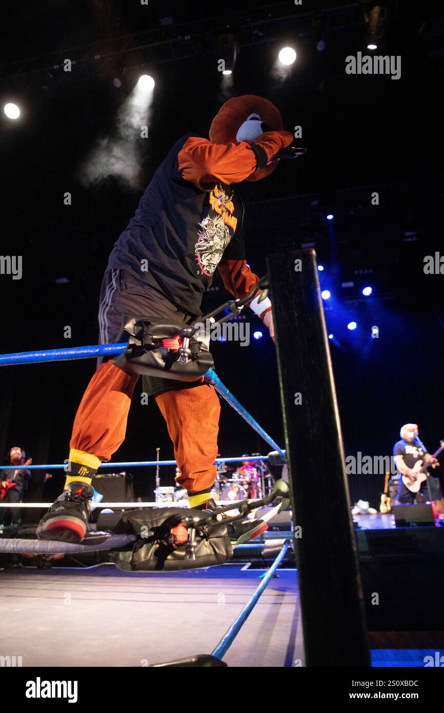 Lucha Britannia and Slay Duggee Xmas Slaycation at the indigo at The O2 ...
