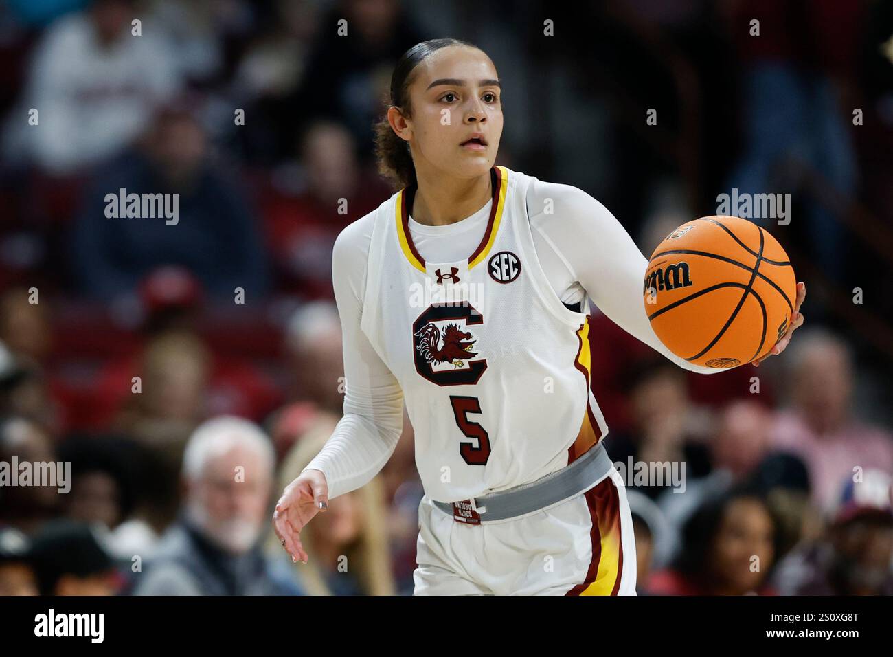 South Carolina guard Tessa Johnson brings the ball upcourt against ...