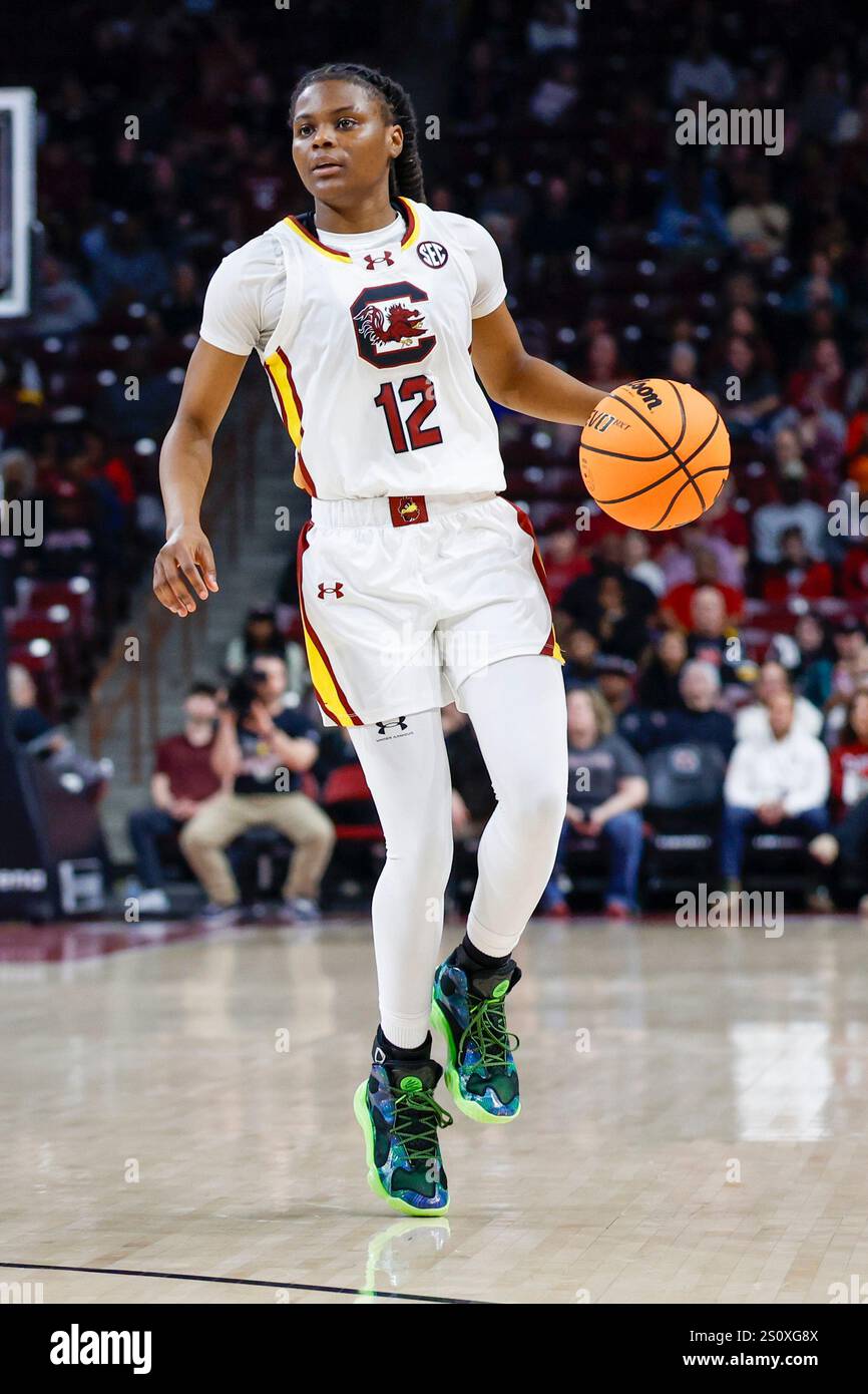 South Carolina guard MiLaysia Fulwiley brings the ball upcourt against ...