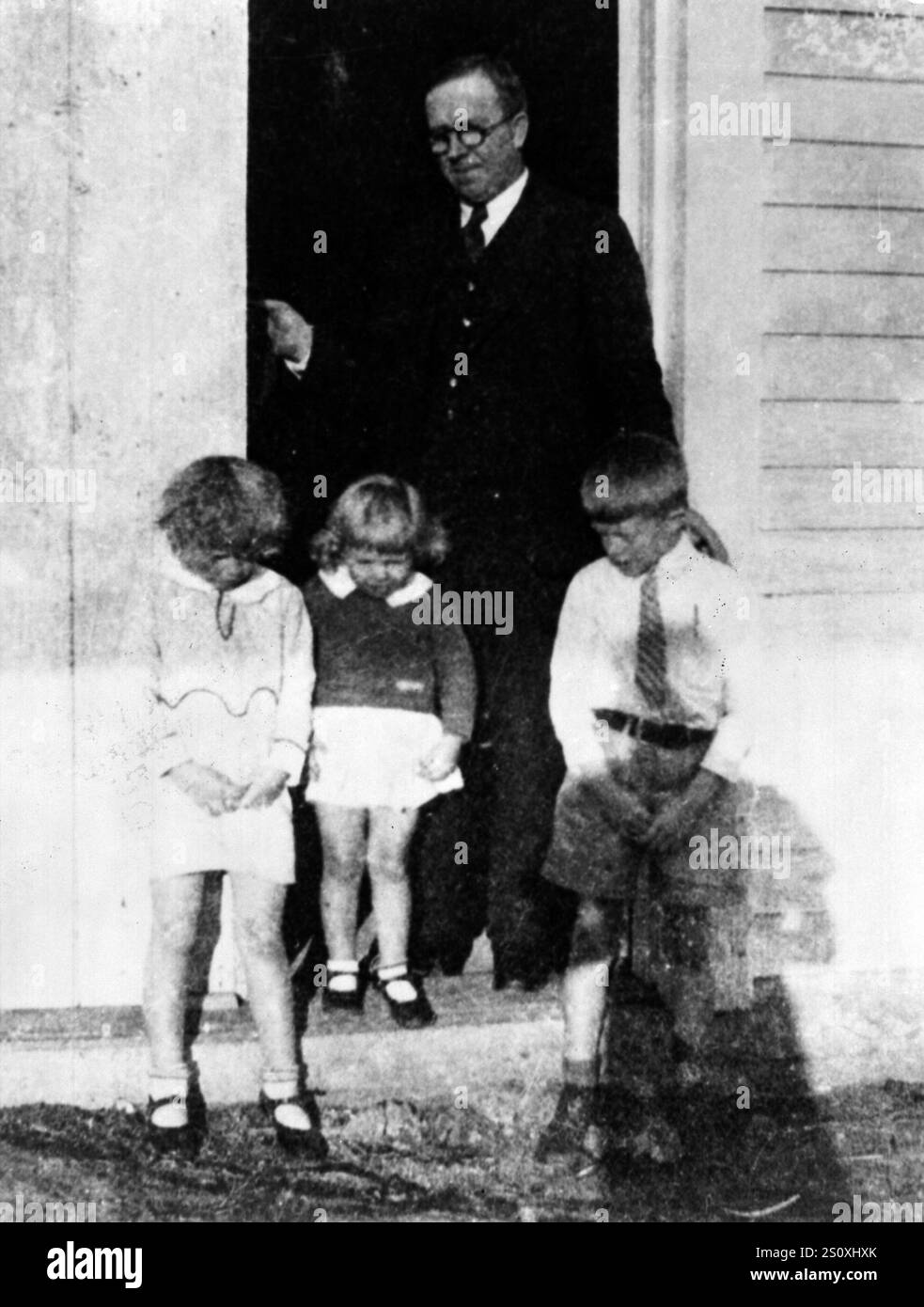 Earl Carter, Jimmy's father, was a prominent business owner in Plains ...