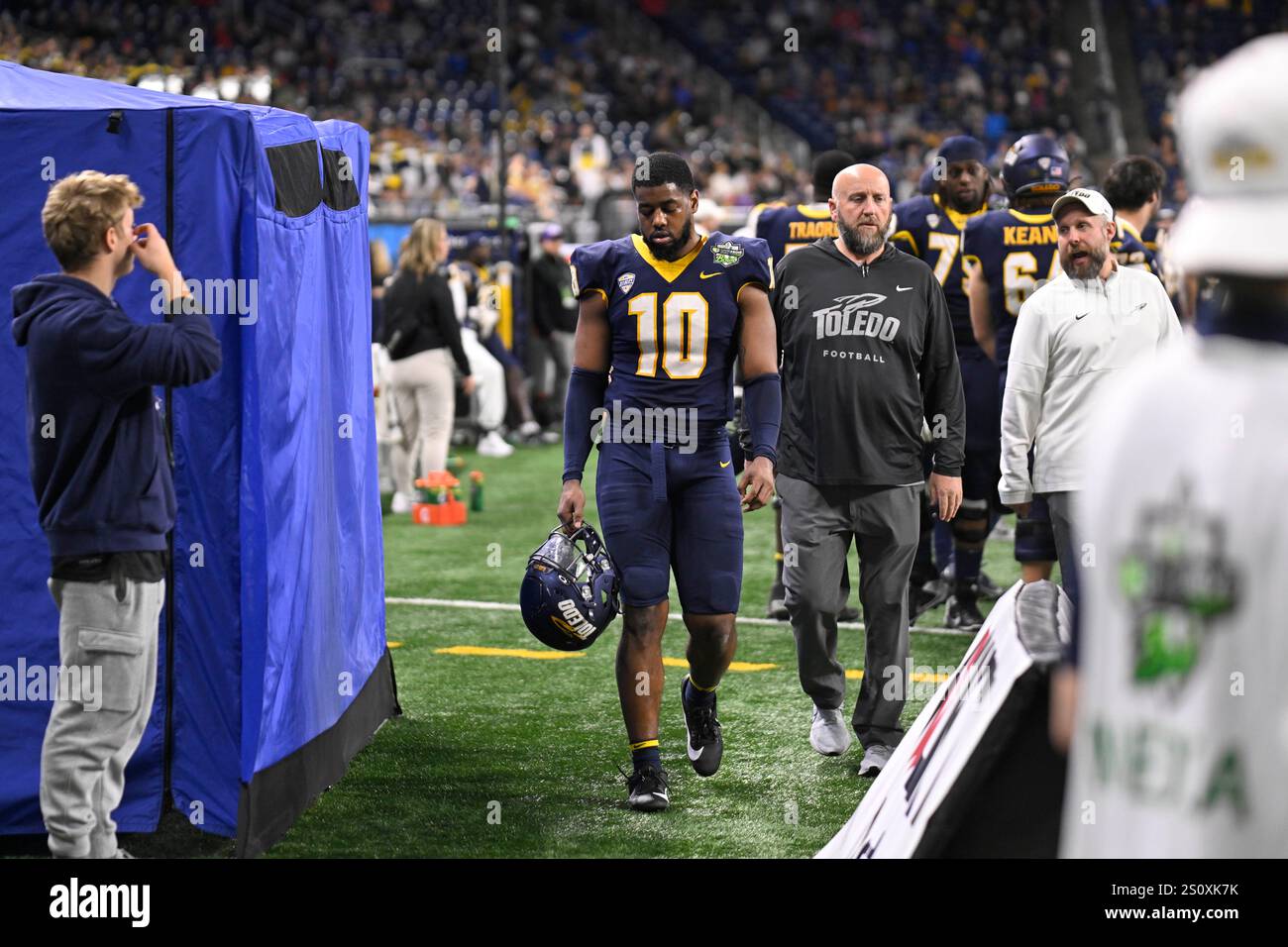 Detroit, United States. 26th Dec, 2024. DETROIT, MI - DECEMBER 26 ...