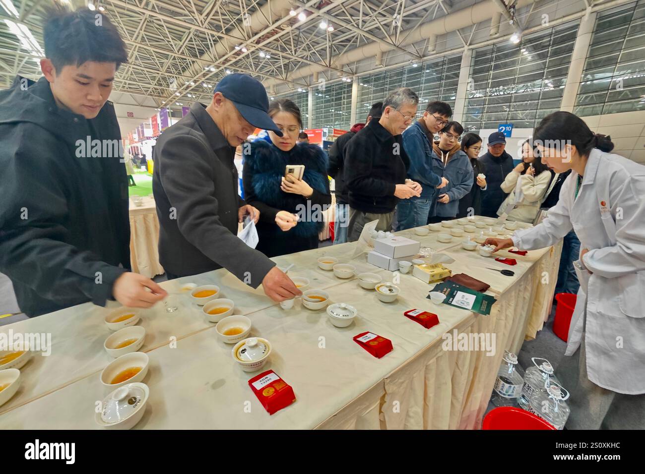 Citizens taste tea. Fuzhou,China.27th December 2024. The 3rd China ...