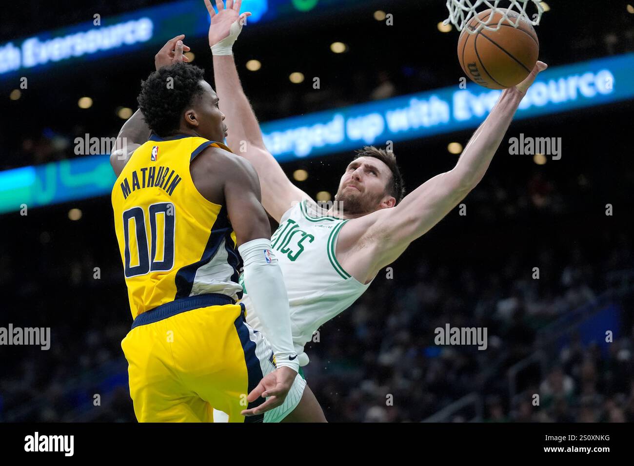 Indiana Pacers guard Bennedict Mathurin (00) defends as Boston Celtics ...
