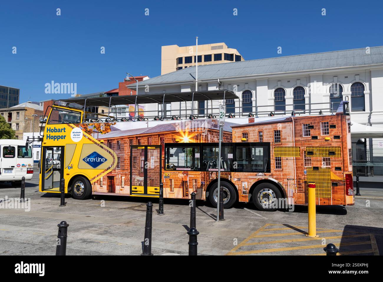Hobart Tasmania, Hobart Hopper double decker sightseeing hop on hop off ...