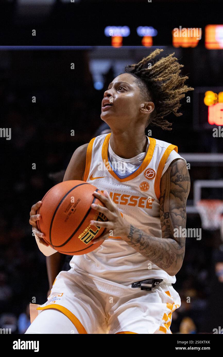 Tennessee guard Ruby Whitehorn (2) drives to shoot during the second ...