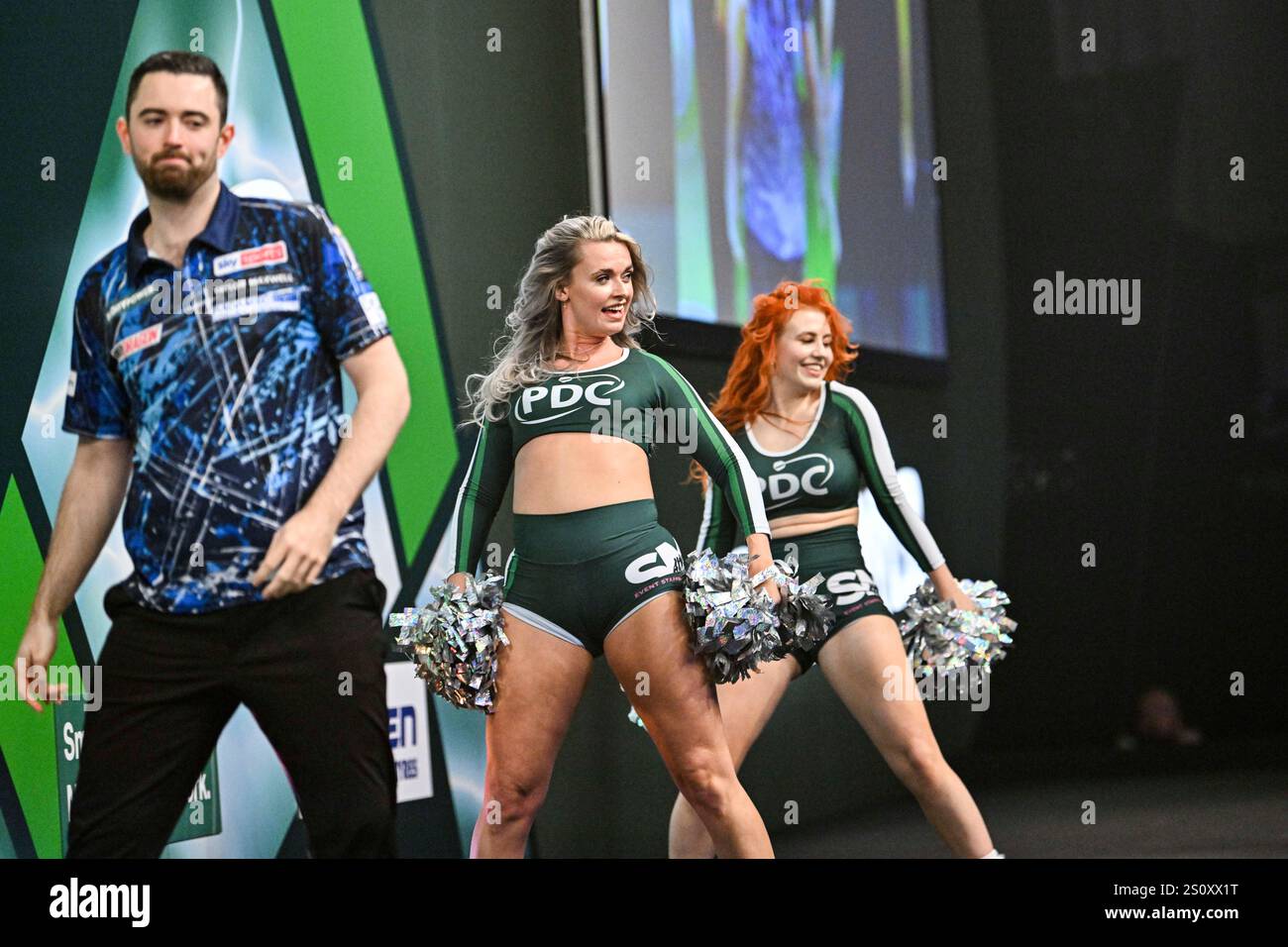 Alexandra Palace, London, UK. 29th Dec, 2024. 2024/25 PDC Paddy Power World Darts Championships ...