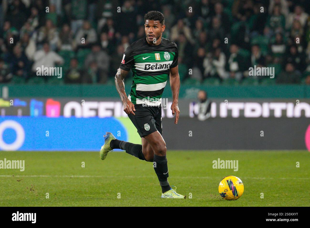 Lisbon, Portugal. 29th Dec, 2024. Matheus Reis of Sporting CP in action ...