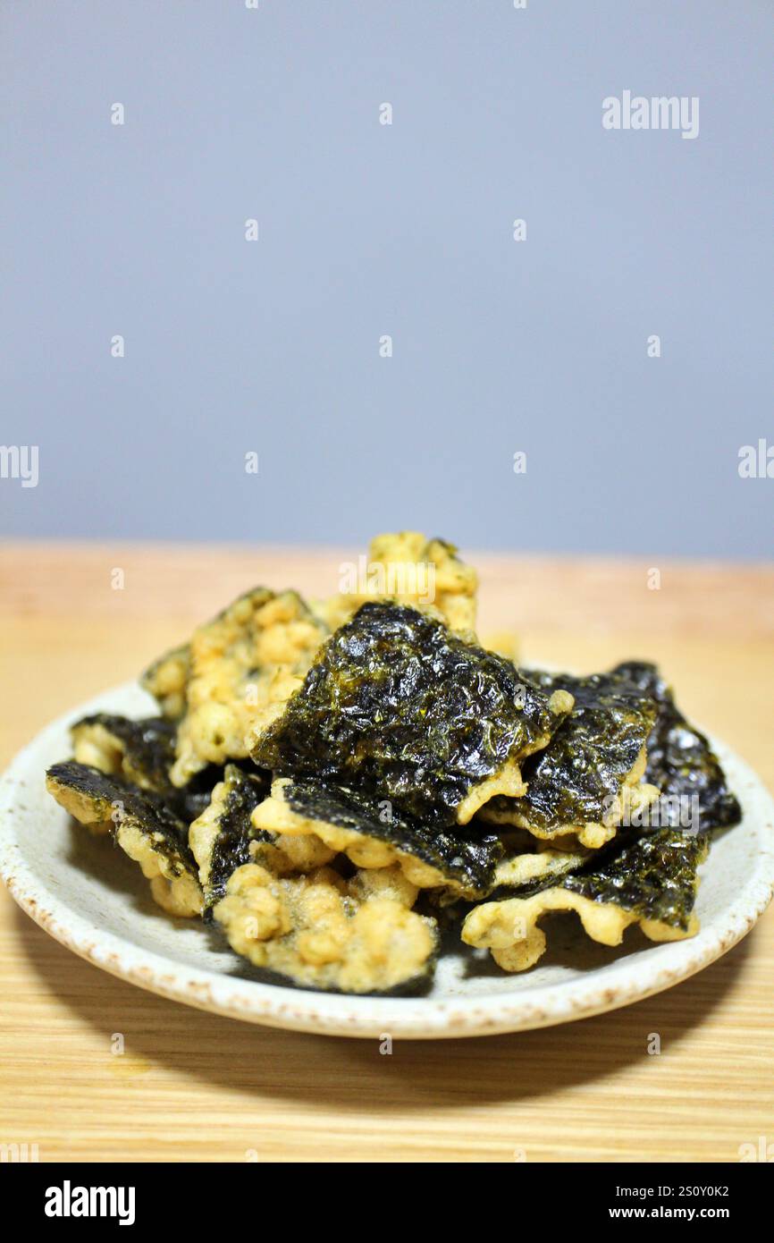 Japanese snack: nori tempura (deep fried seaweed Stock Photo - Alamy