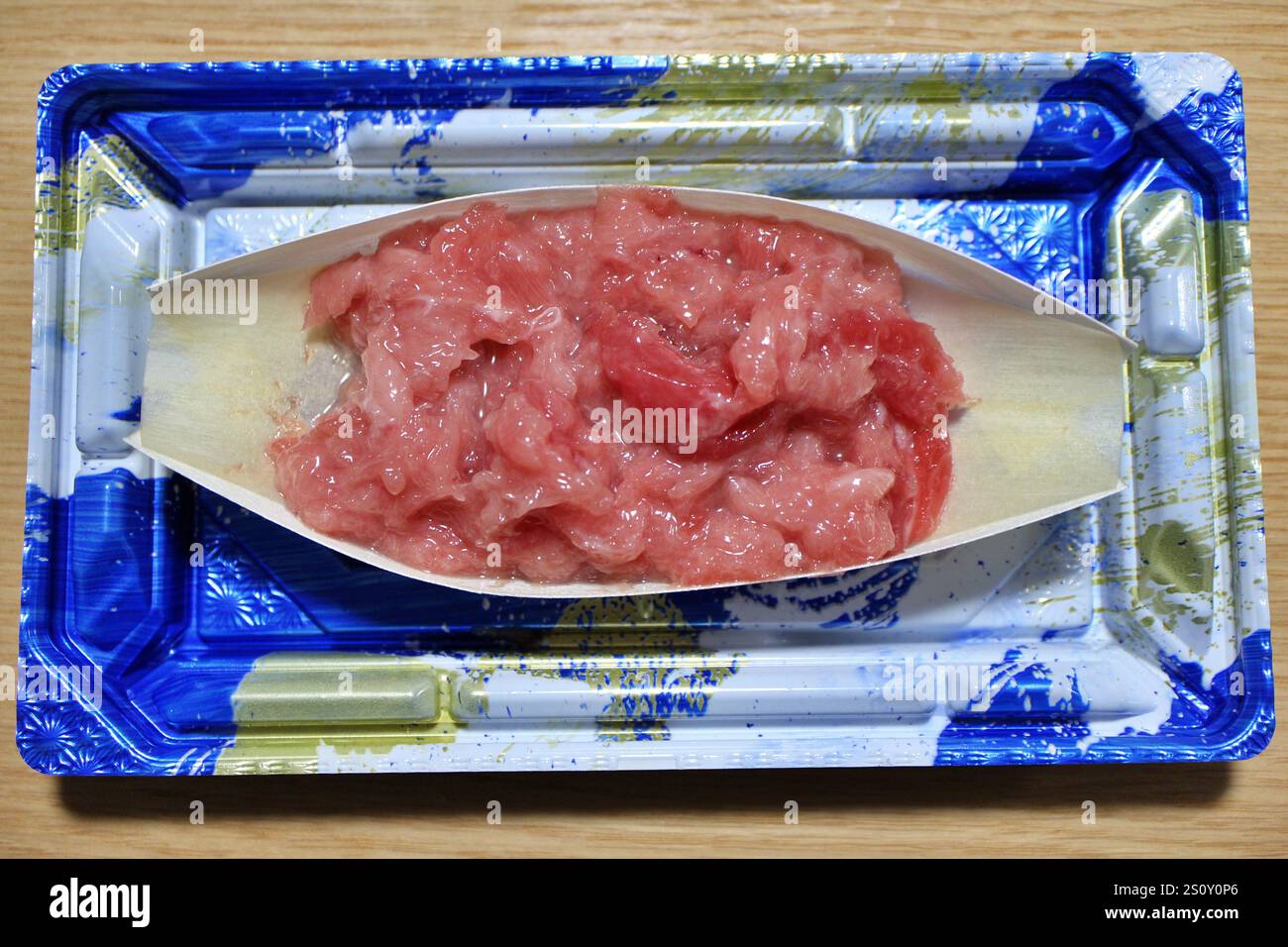 Minced raw hon-maguro (pacific bluefin tuna) purchased at a supermarket ...
