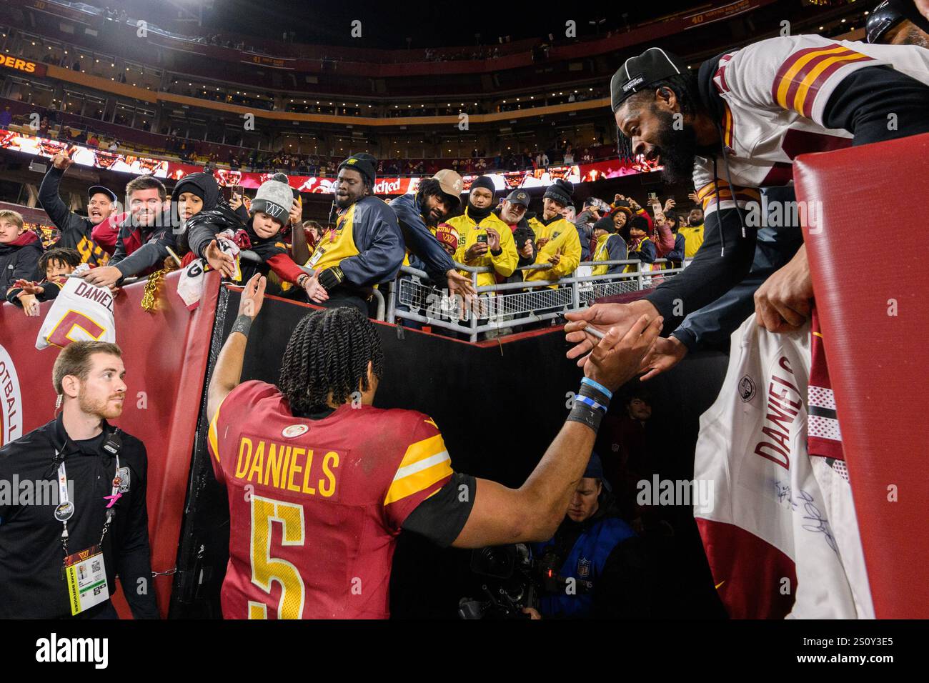 Landover, MD, USA. 29th Dec, 2024. Washington Commanders quarterback ...